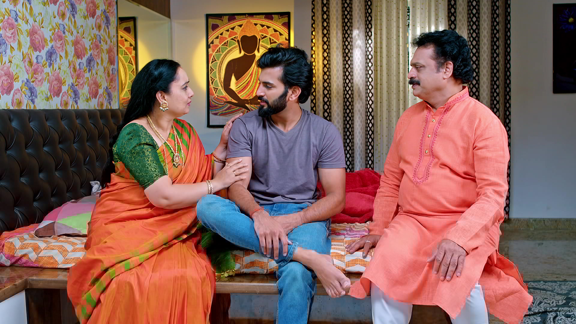 Watch Ardhangi S1 Episode 160 on JioHotstar