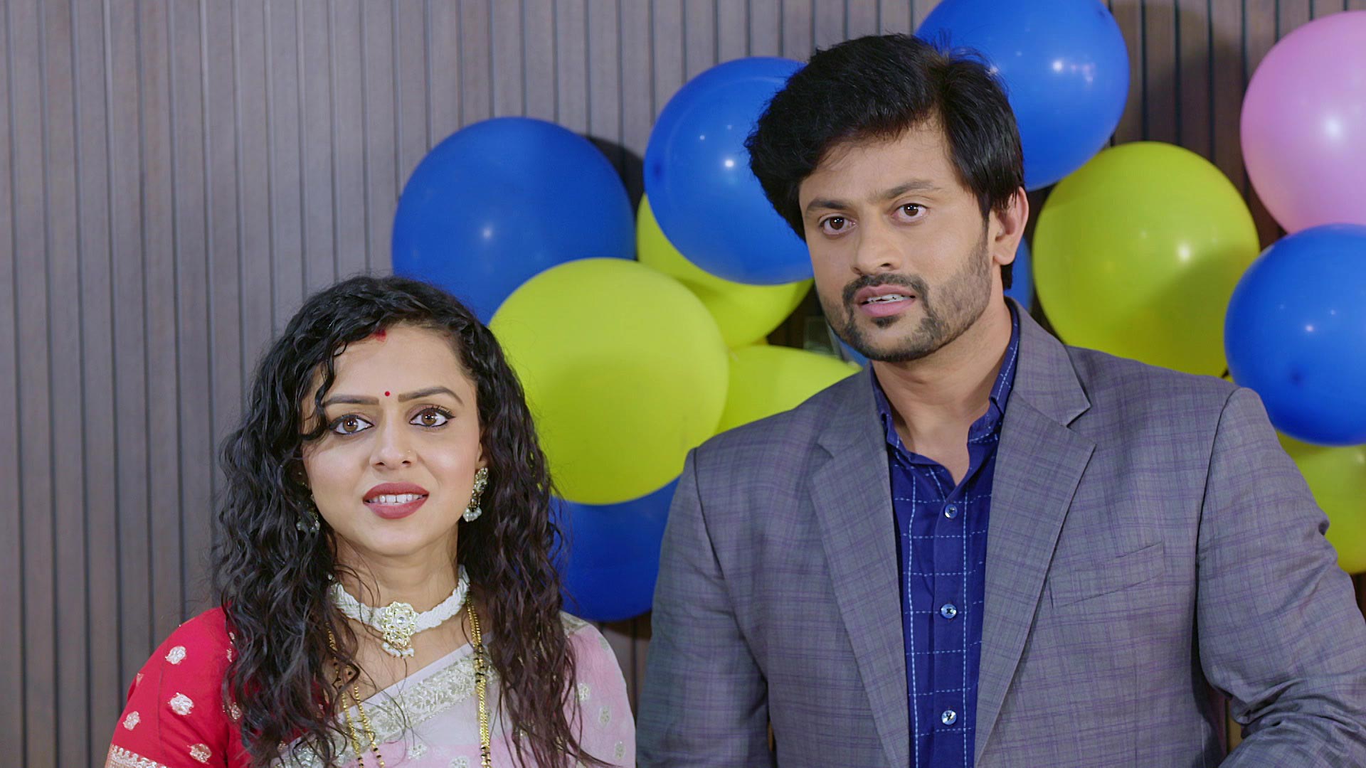 Watch Aase S1 Episode 378 on JioHotstar