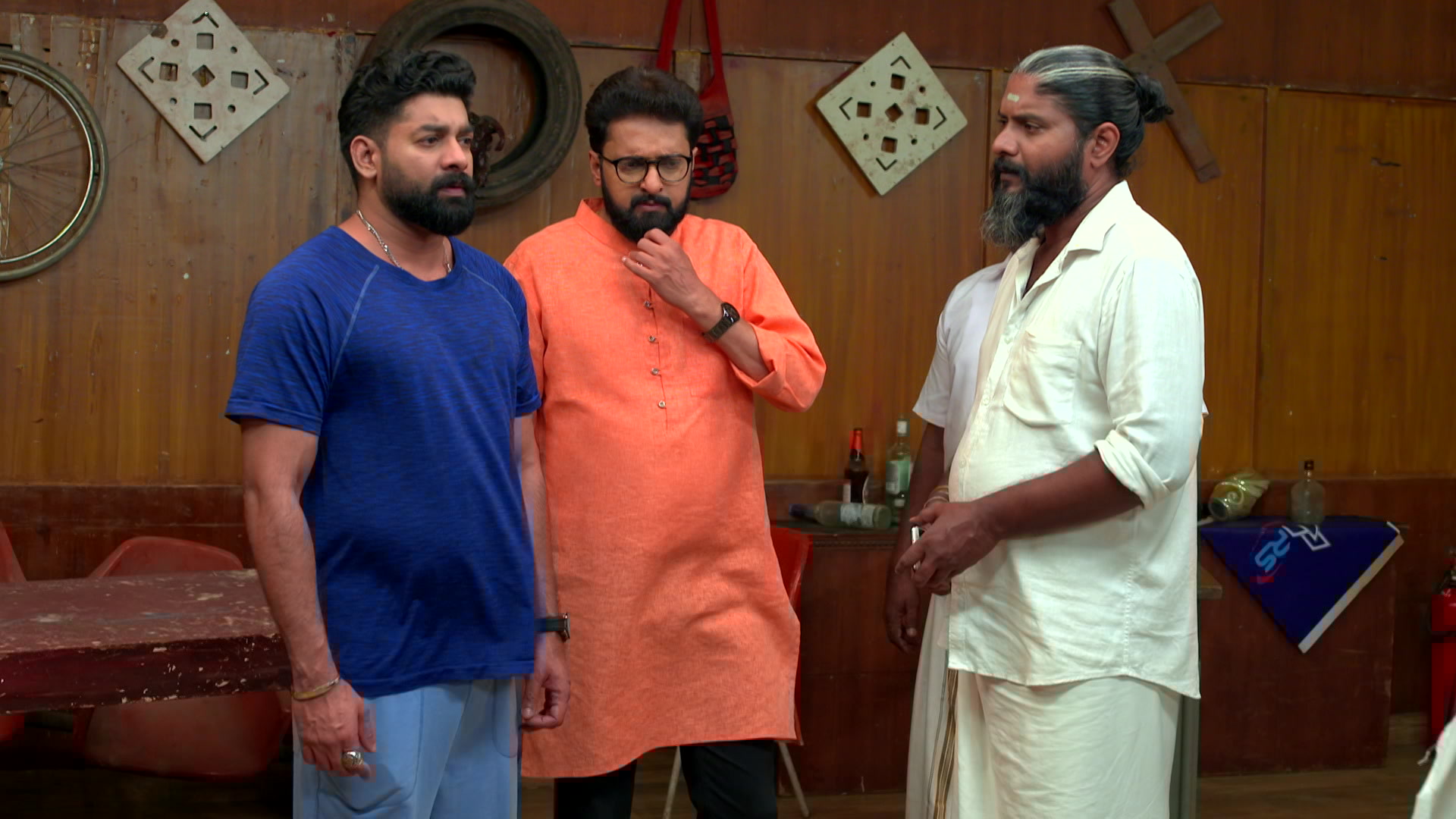 Watch Koodevide S1 Episode 673 on JioHotstar