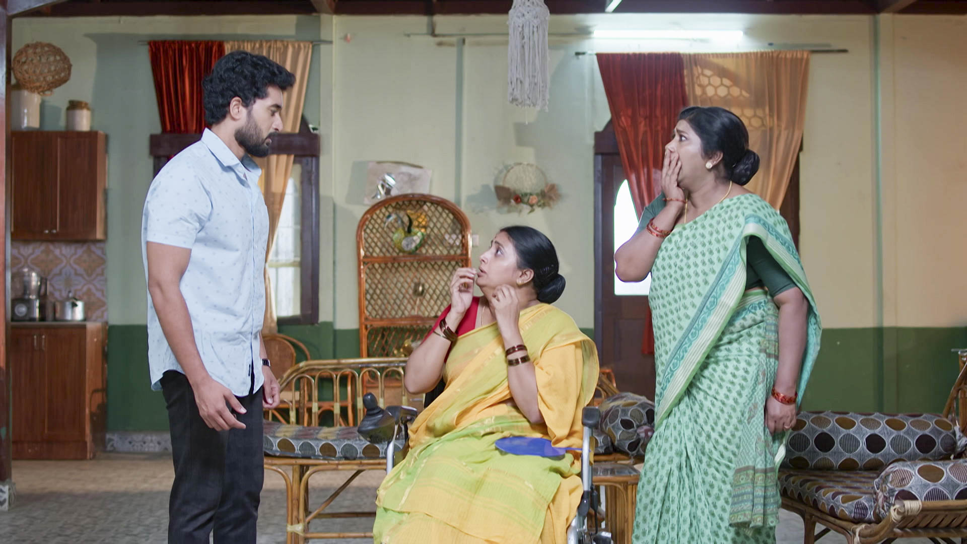 Watch Karthika Deepam - Idi Nava Vasantham Episode 331 on JioHotstar