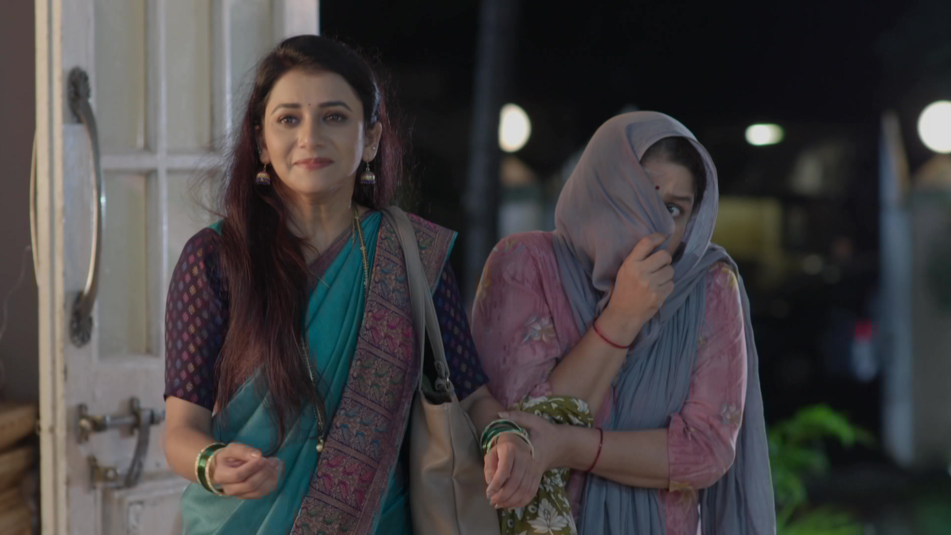 Watch Tharala Tar Mag Episode 534 on JioHotstar