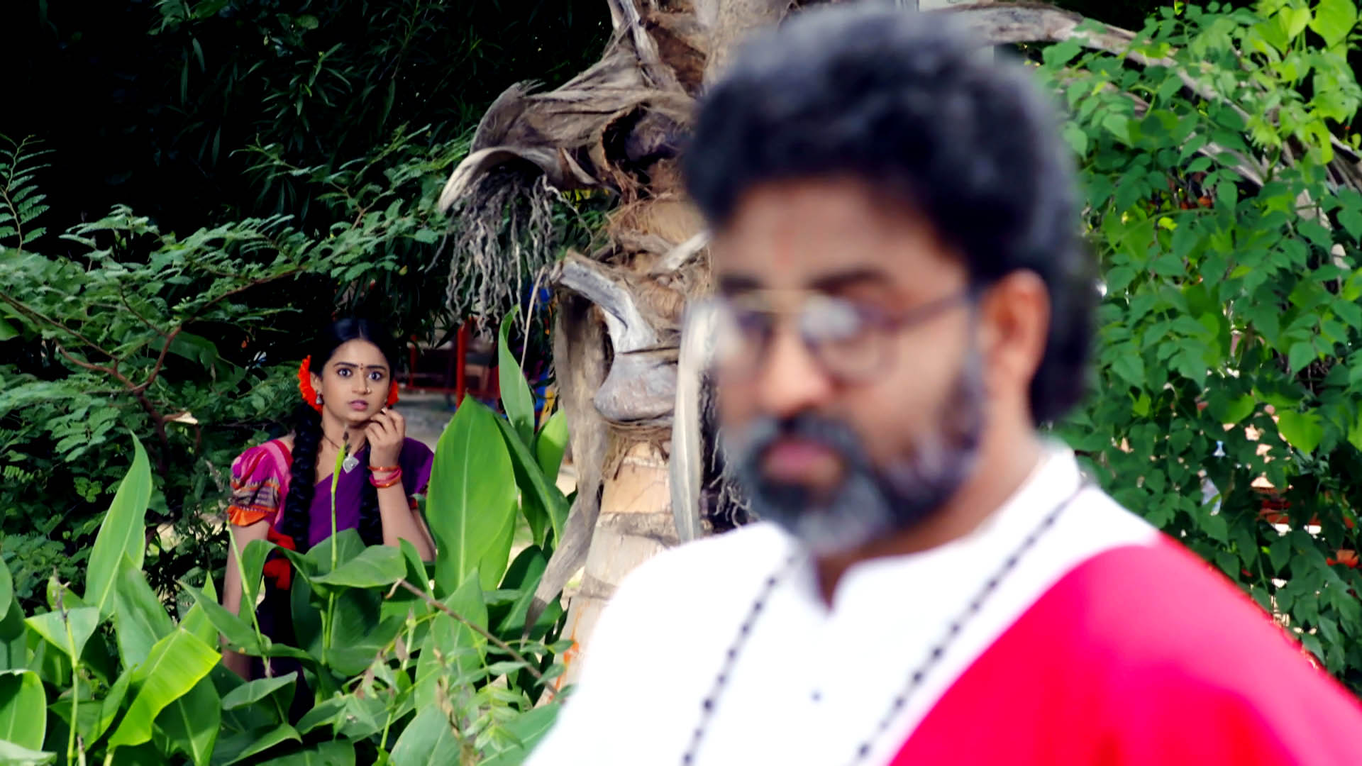 Watch Bangarada Panjara Episode 6 on JioHotstar