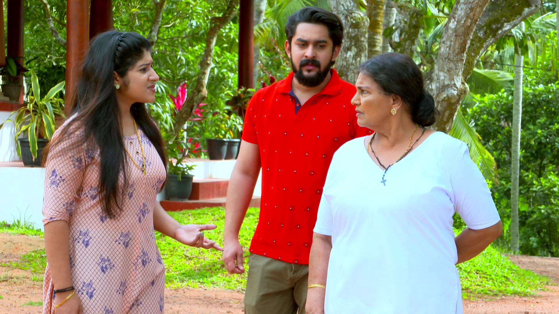 Watch Paadatha Painkili S1 Episode 561 on JioHotstar