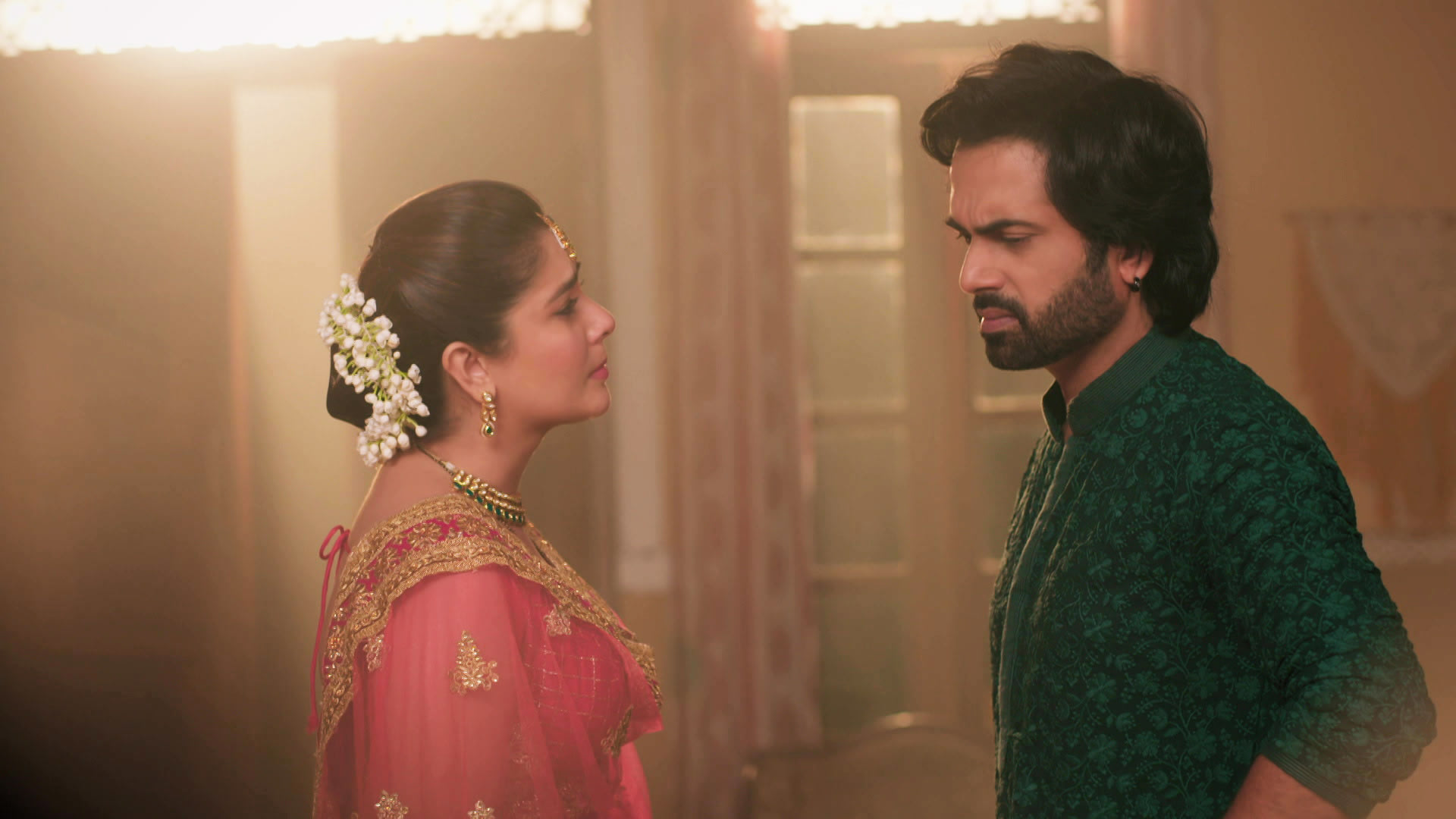 Watch a clip from E1 - Ankahee Dastaan - Pratigya on Hotstar