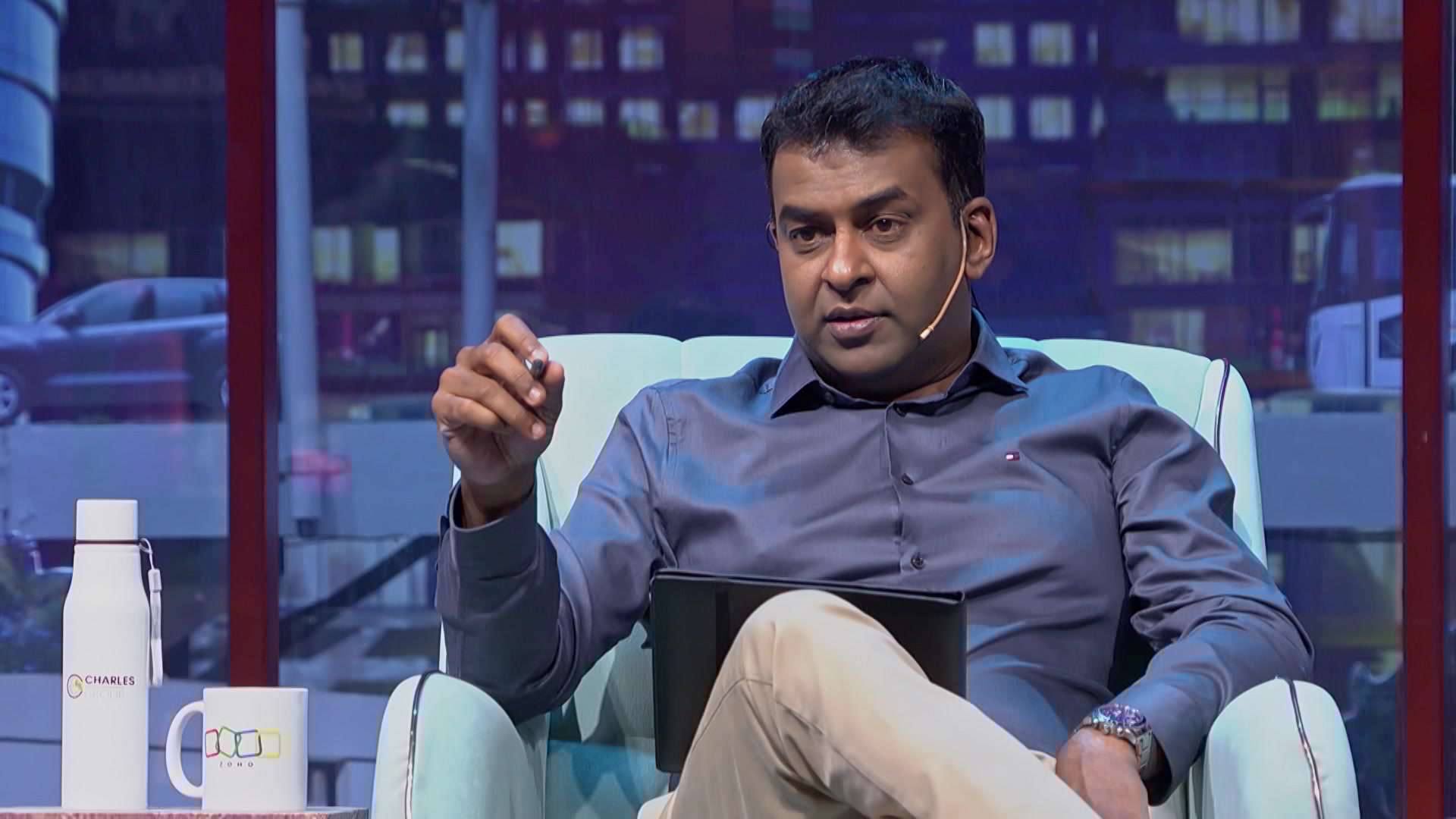 Stream The Ultimate Pitch Battle Begins! Season 1 Episode 1 – The ...