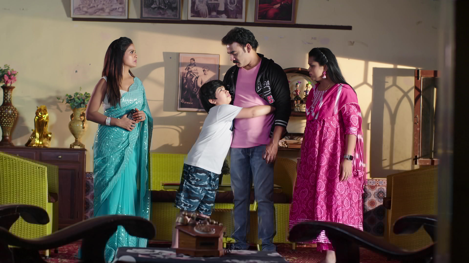 Watch Intinti Gruhalakshmi S1 Episode 1022 on Disney+ Hotstar