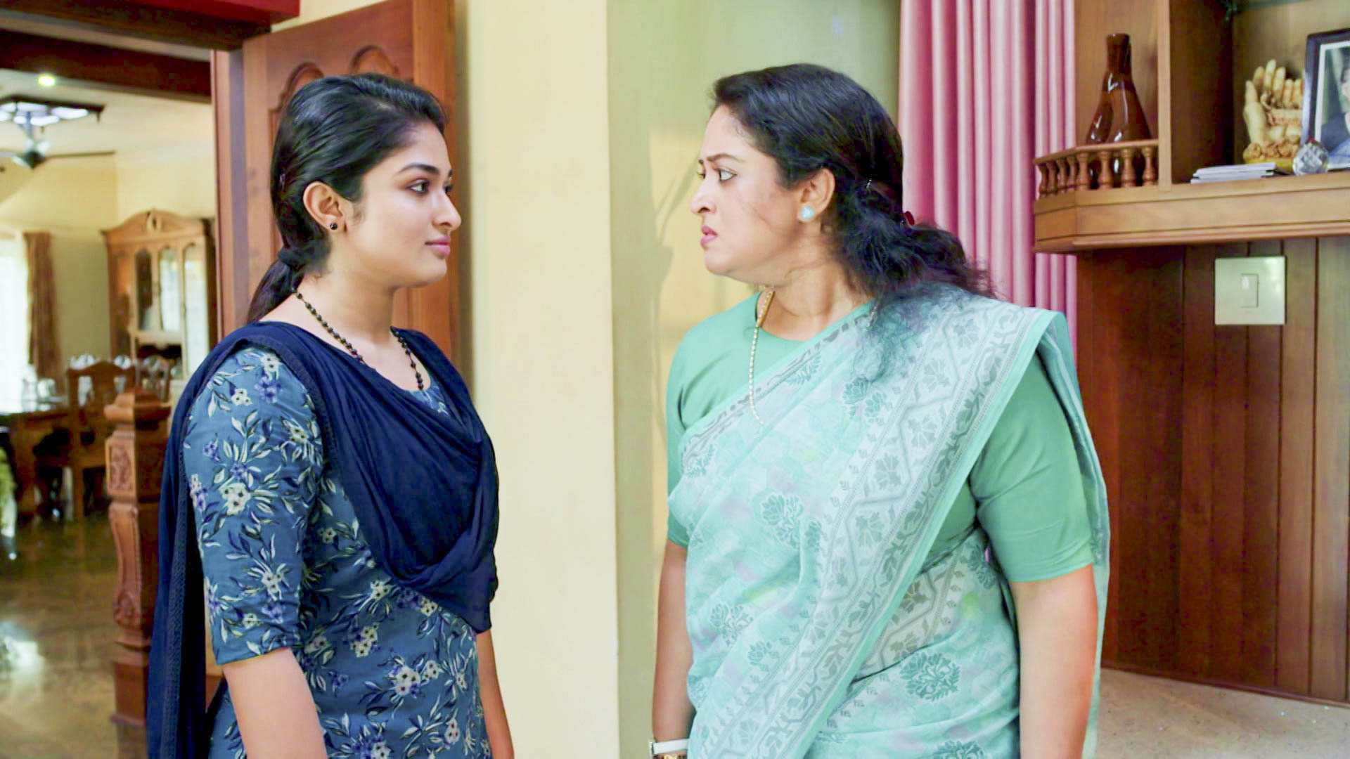 Watch Mazha Thorum Munpe Episode 26 on JioHotstar