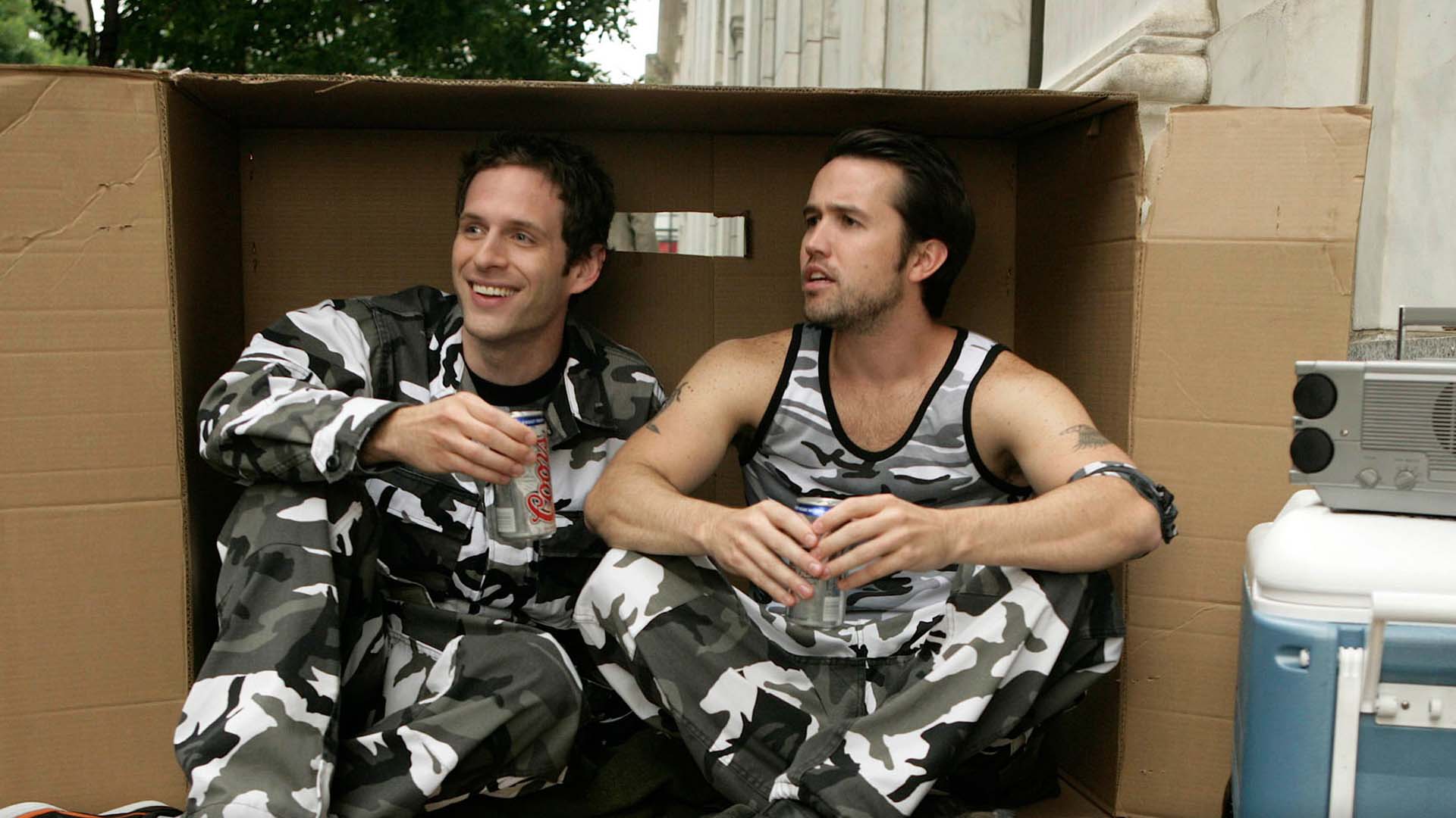 Nonton Mac And Dennis: Manhunters Season 4 Episode 1 - Mac And Dennis ...