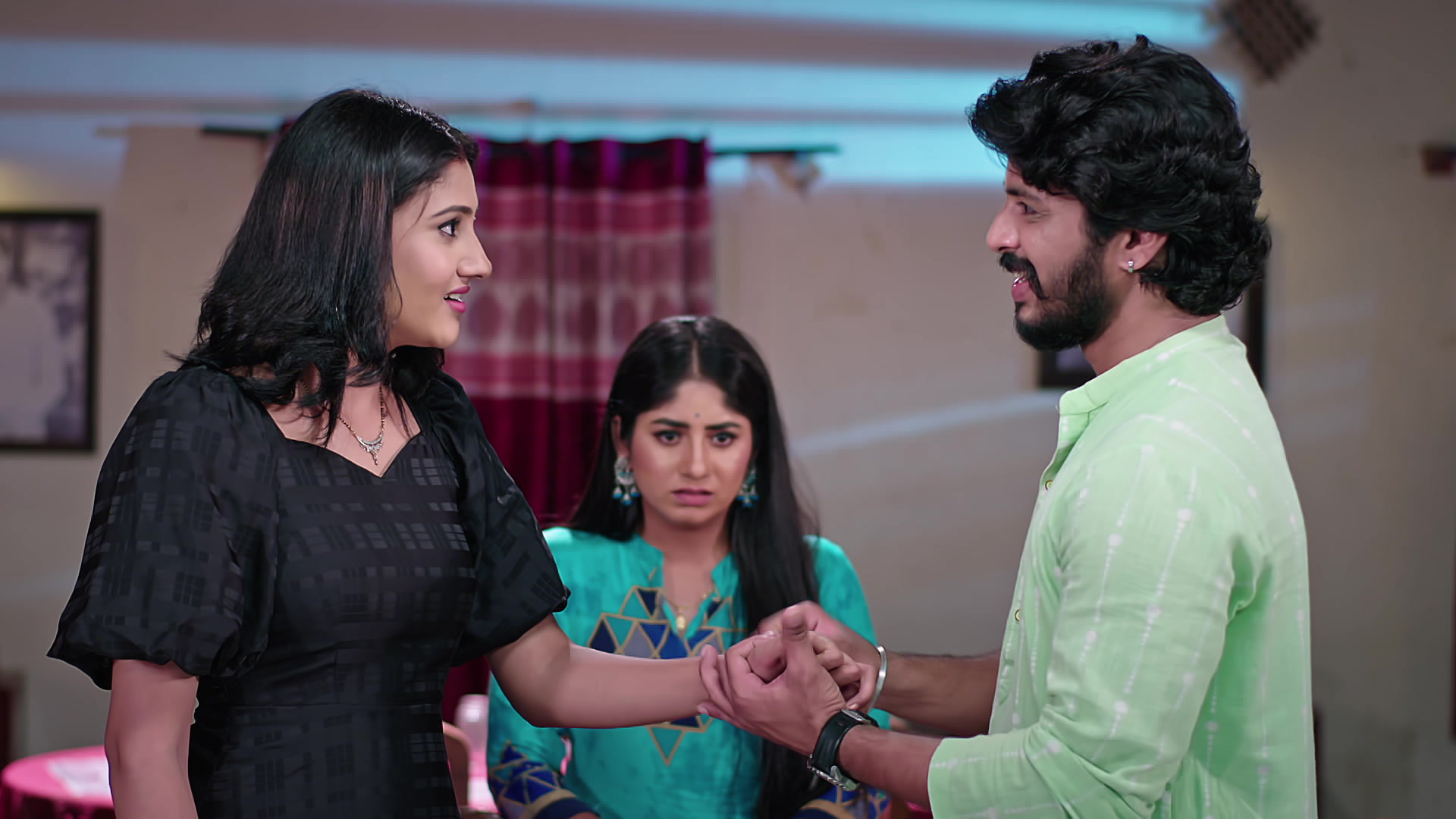 Watch Jenugudu S1 Episode 433 on JioHotstar
