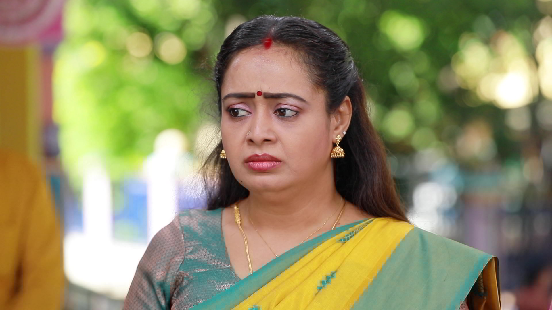 Watch Mahanadhi Episode 435 on JioHotstar