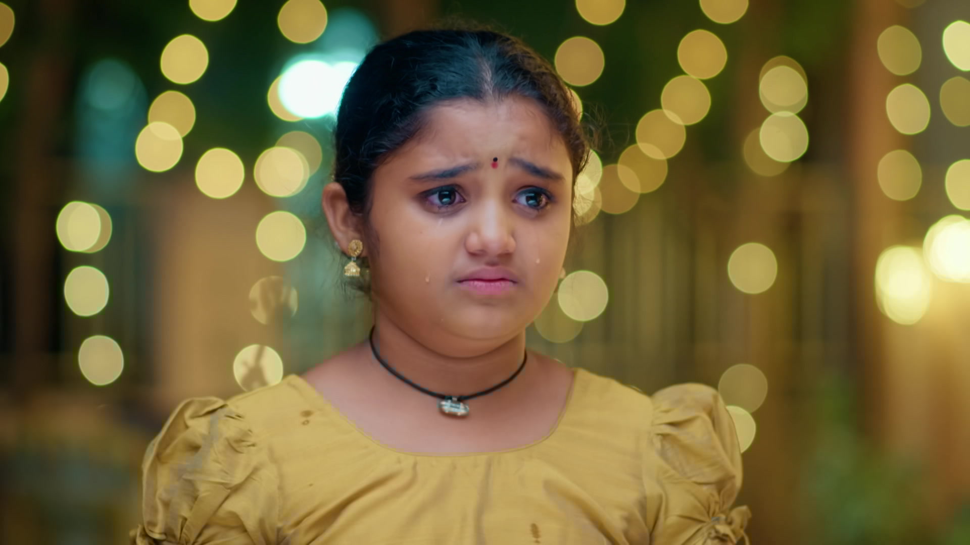 Watch Chinni Episode 116 on JioHotstar