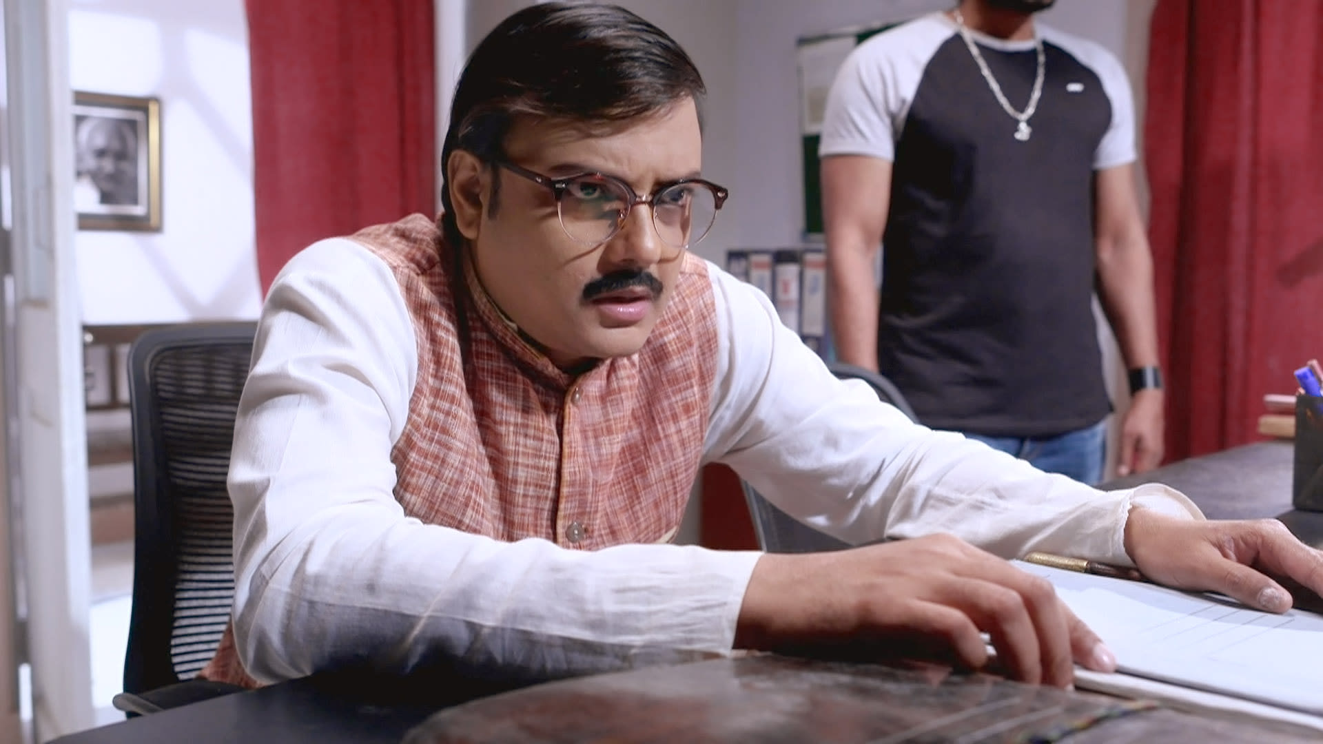 Watch Khelaghor S1 Episode 175 on JioHotstar