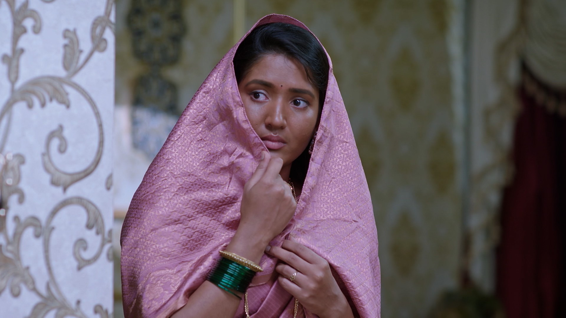 Watch Drishti Bottu Episode 255 on JioHotstar