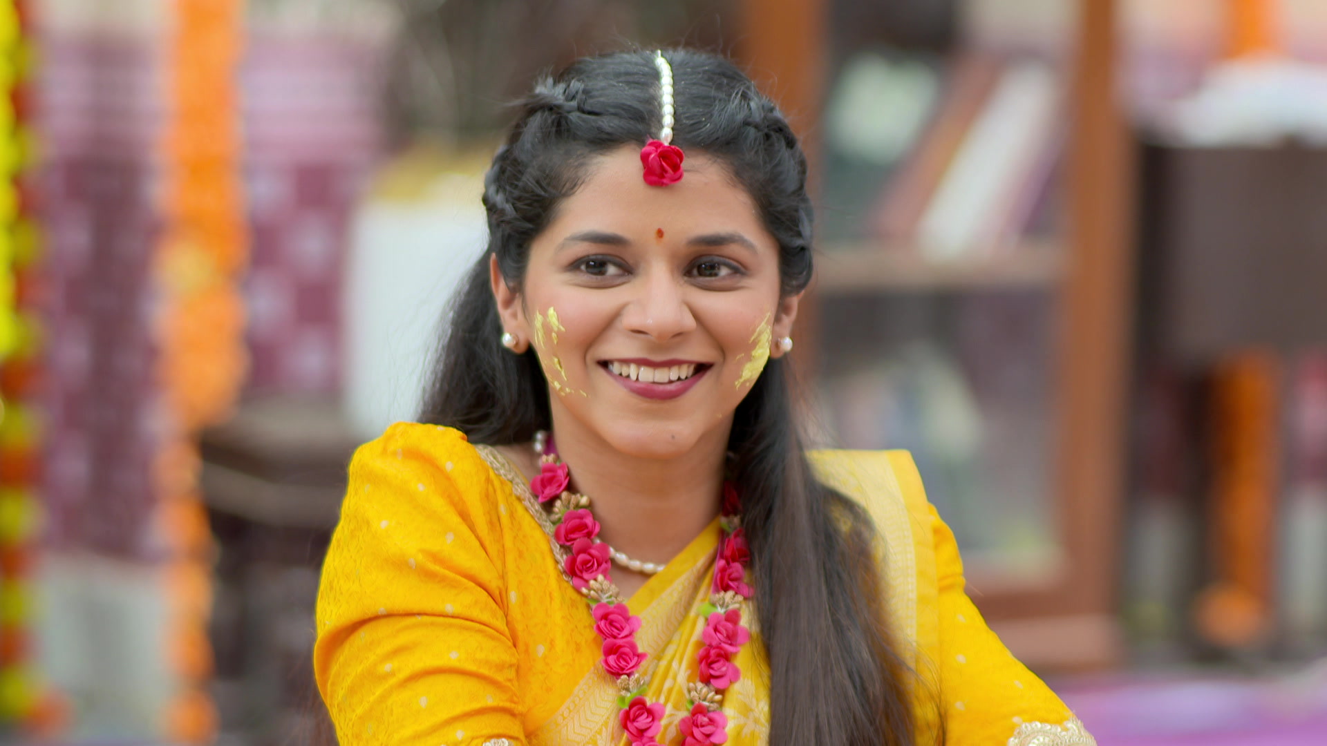 Watch Aai Kuthe Kaay Karte S1 Episode 1301 on JioHotstar