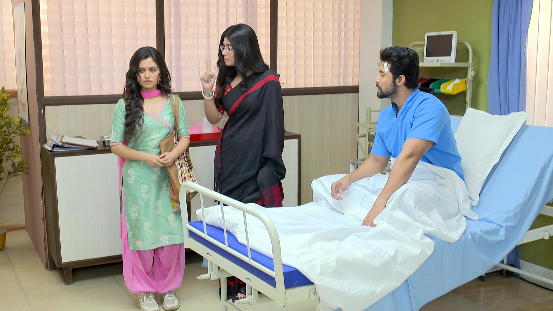 Watch Guddi S1 Episode 281 on JioHotstar