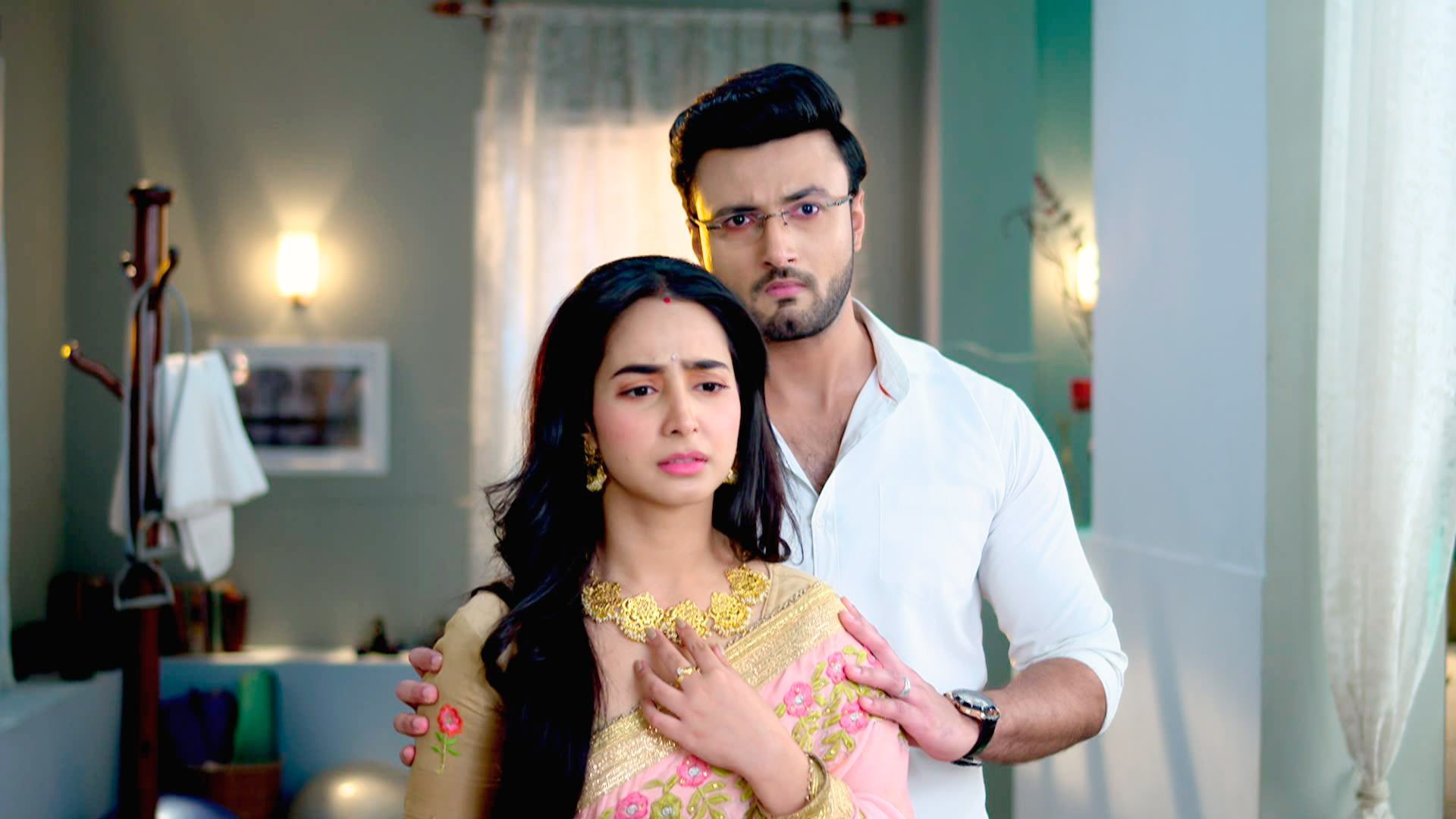Watch Mon Phagun S1 Episode 233 on JioHotstar