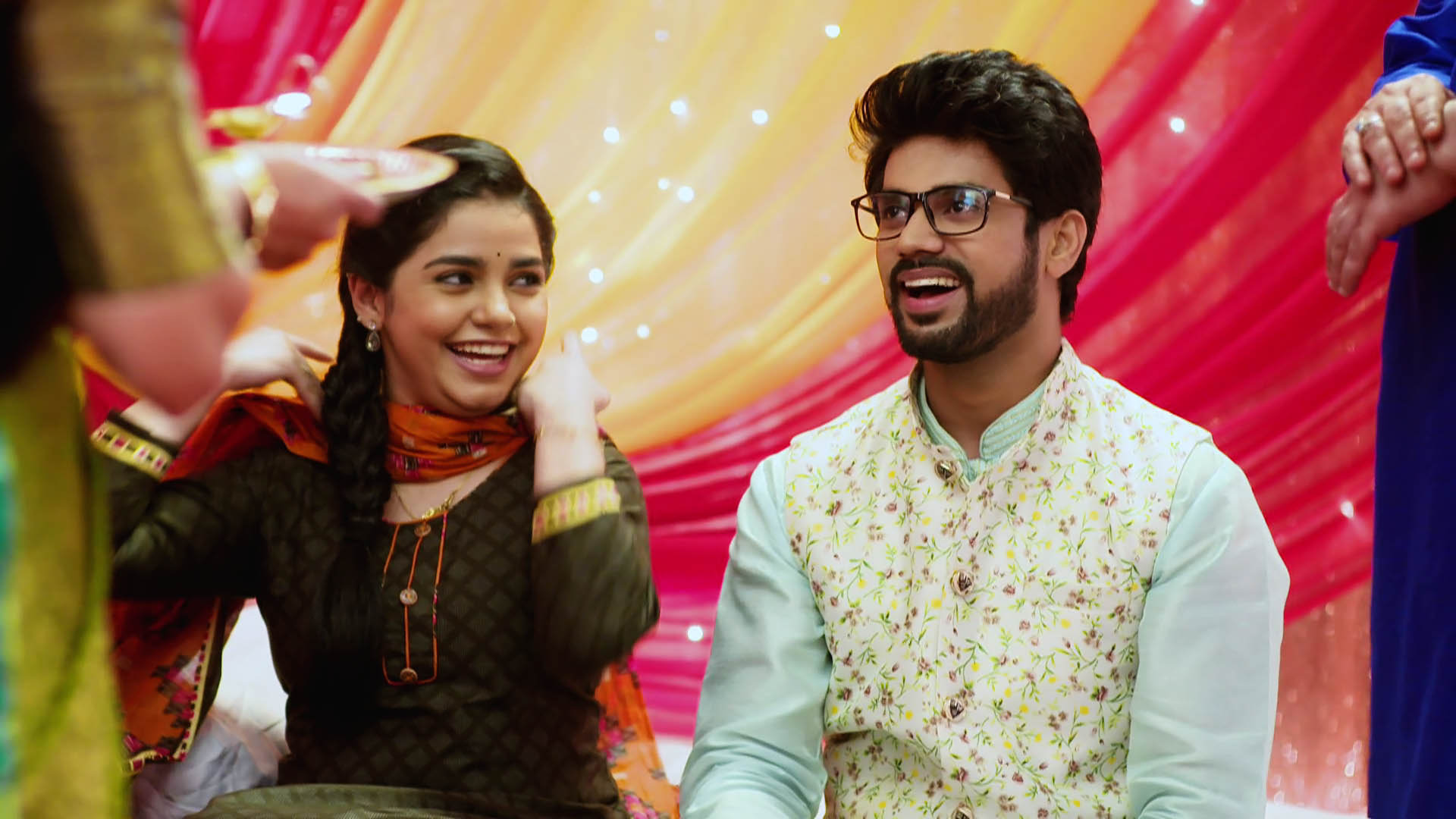 Watch thipkyanchi-rangoli All Episodes | Watcho