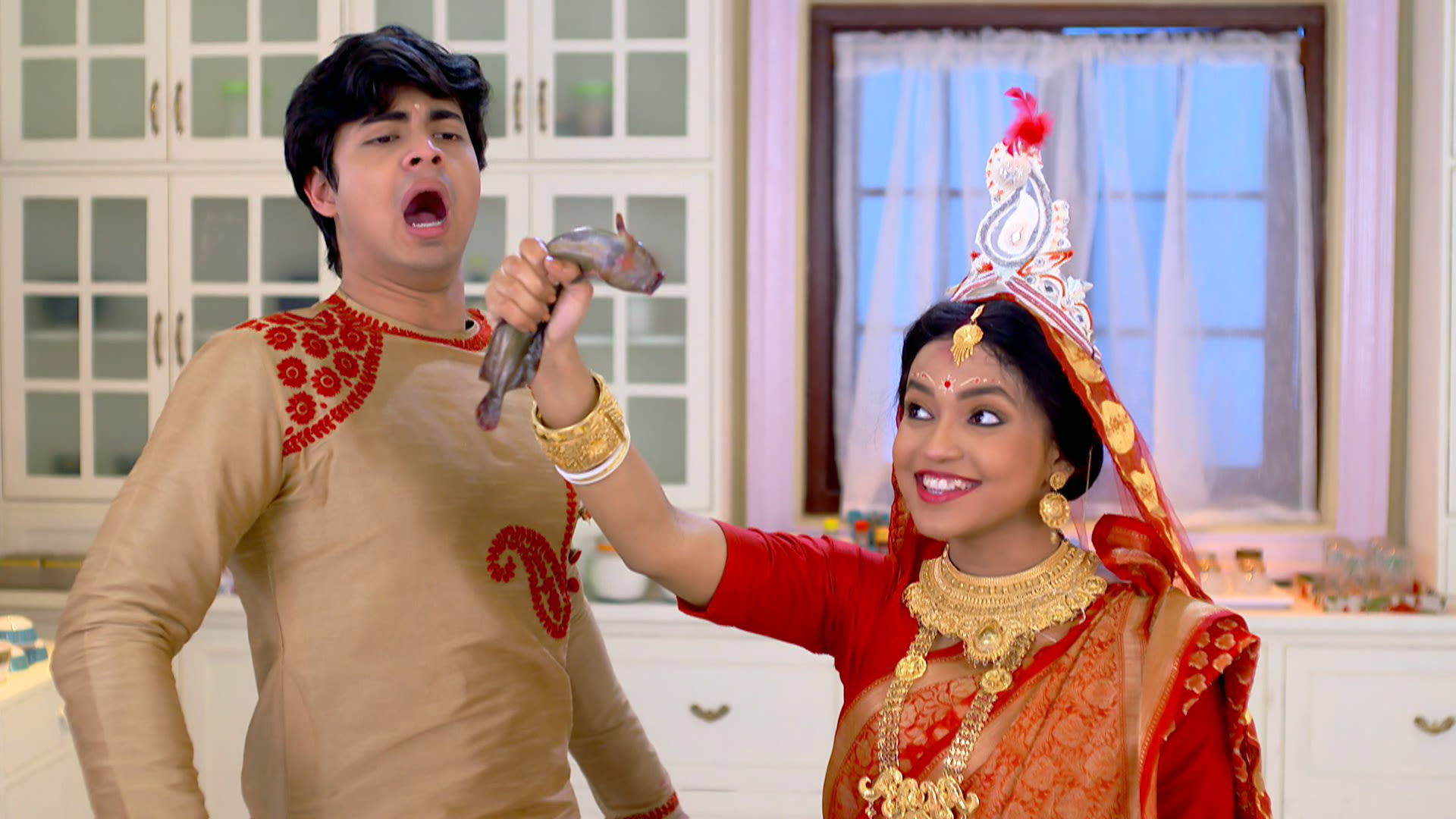 Watch Chuni Tortures Nirbhik Online