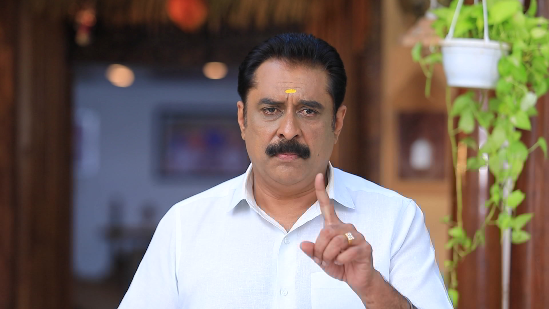 Watch Pandian Stores 2 Episode 437 on JioHotstar