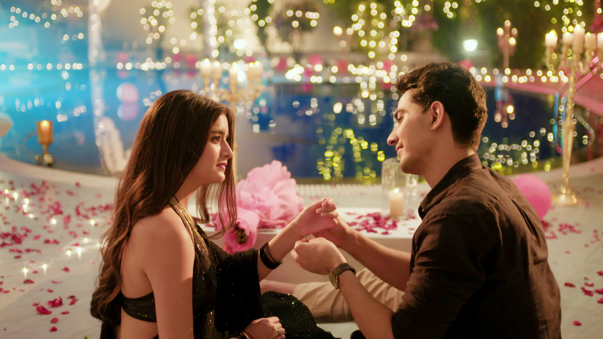 Stream pandya-store Online | Watcho