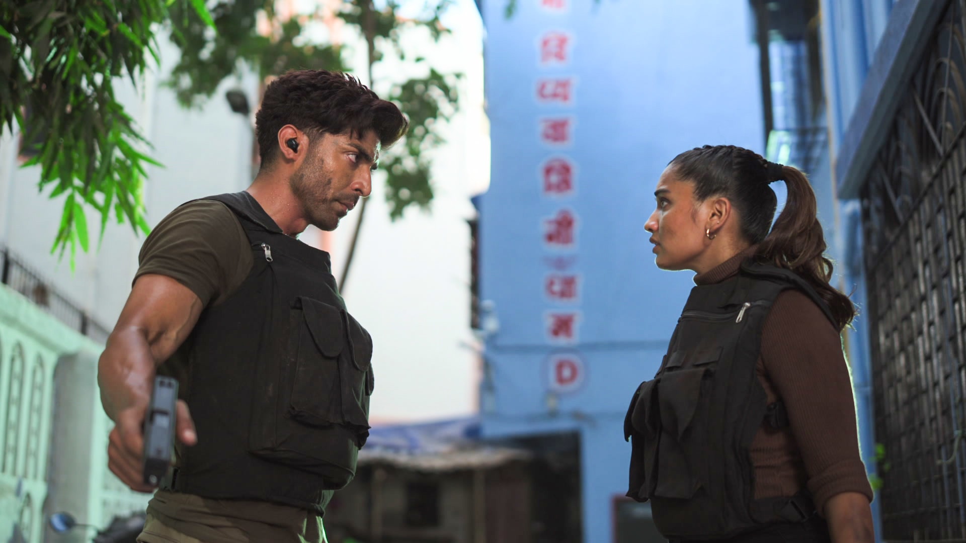 Watch Commander Karan Saxena S1 Episode 14 on JioHotstar