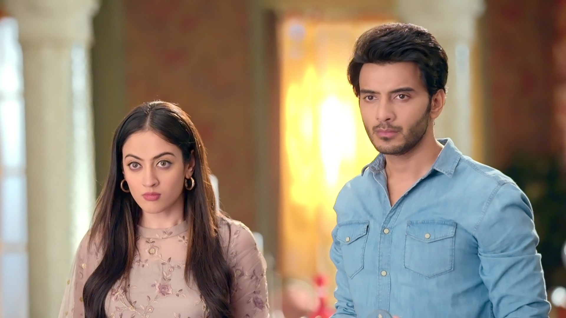 Watch Aman, Roshni's Special Task Online