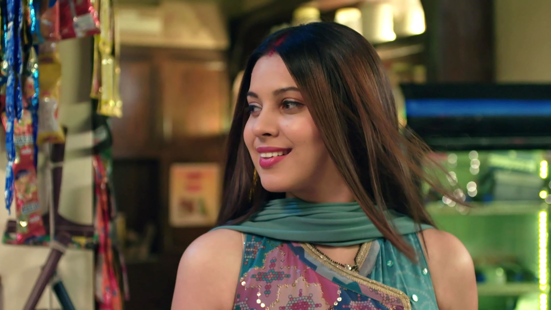 Watch Pandya Store S1 Episode 325 on JioHotstar