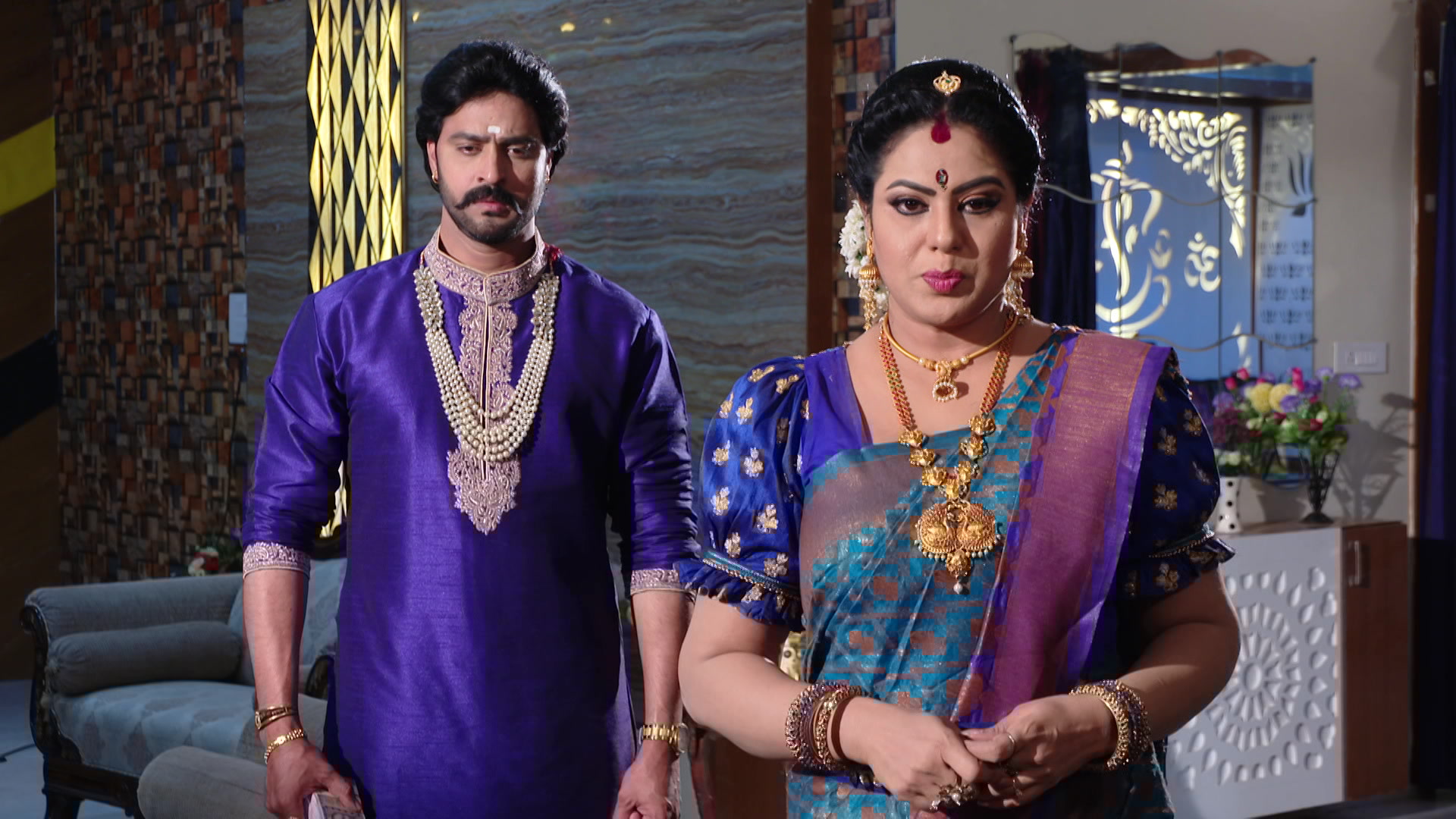 Watch Bangarada Panjara S1 Episode 257 on Disney+ Hotstar