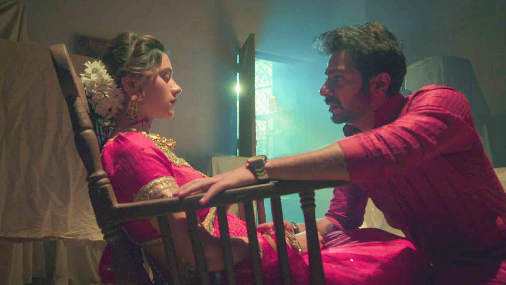 Watch Woh To Hai Albelaa S1 Episode 271 on JioHotstar