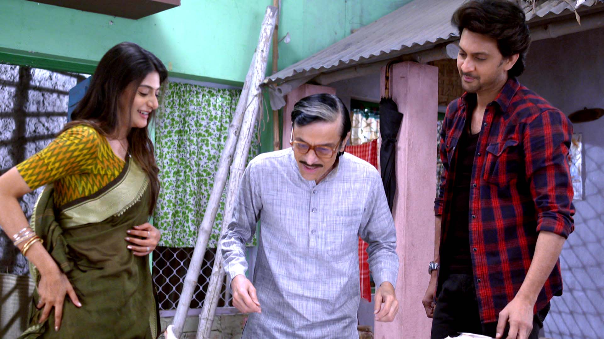 Watch Khelaghor S1 Episode 429 on JioHotstar