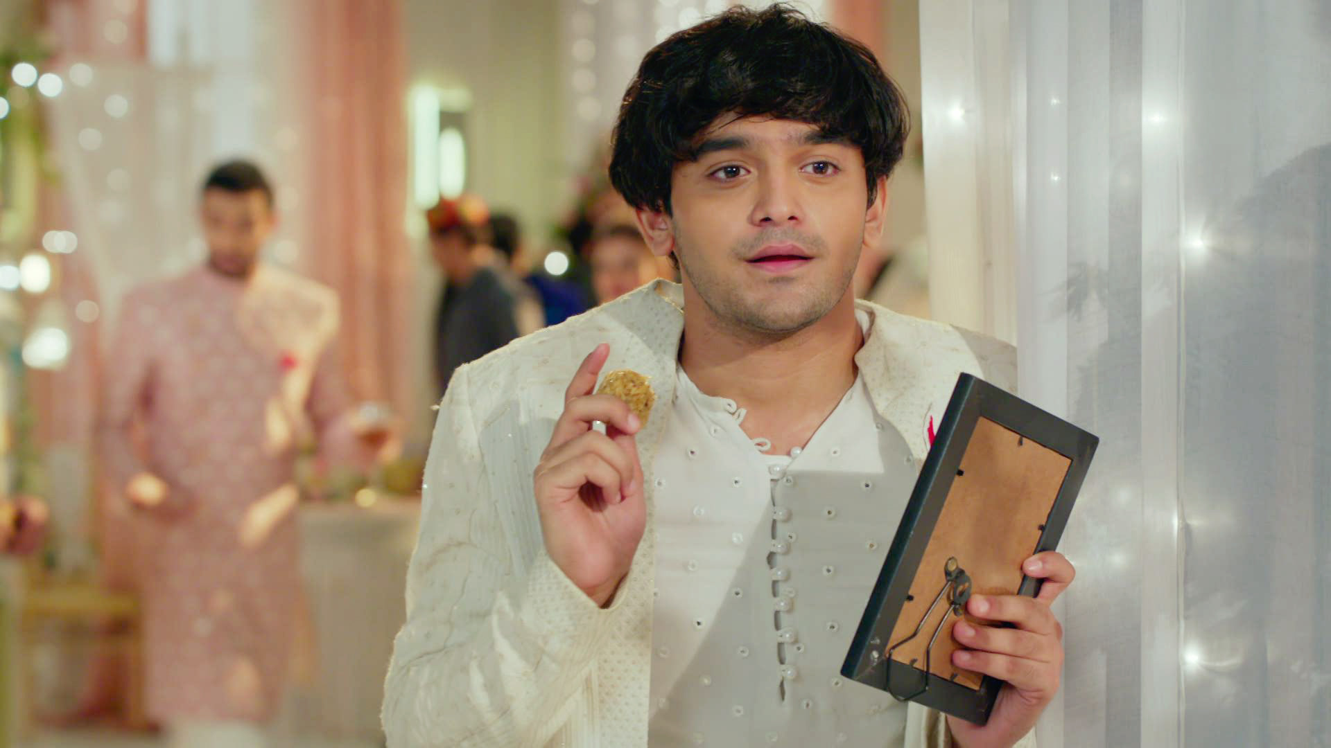 Watch Banni Chow Home Delivery S1 Episode 28 on Disney+ Hotstar