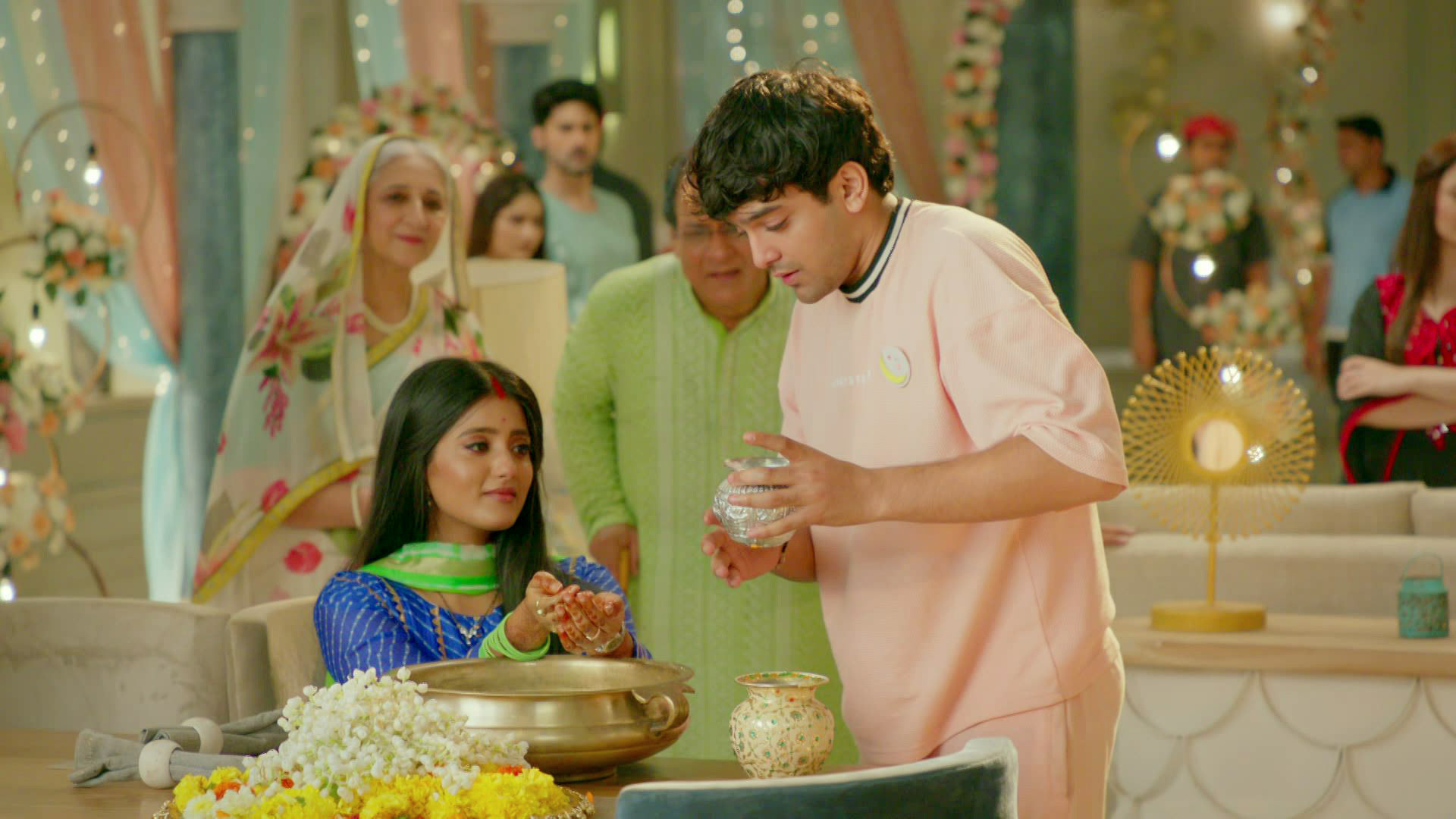 Stream banni-chow-home-delivery Online | Watcho