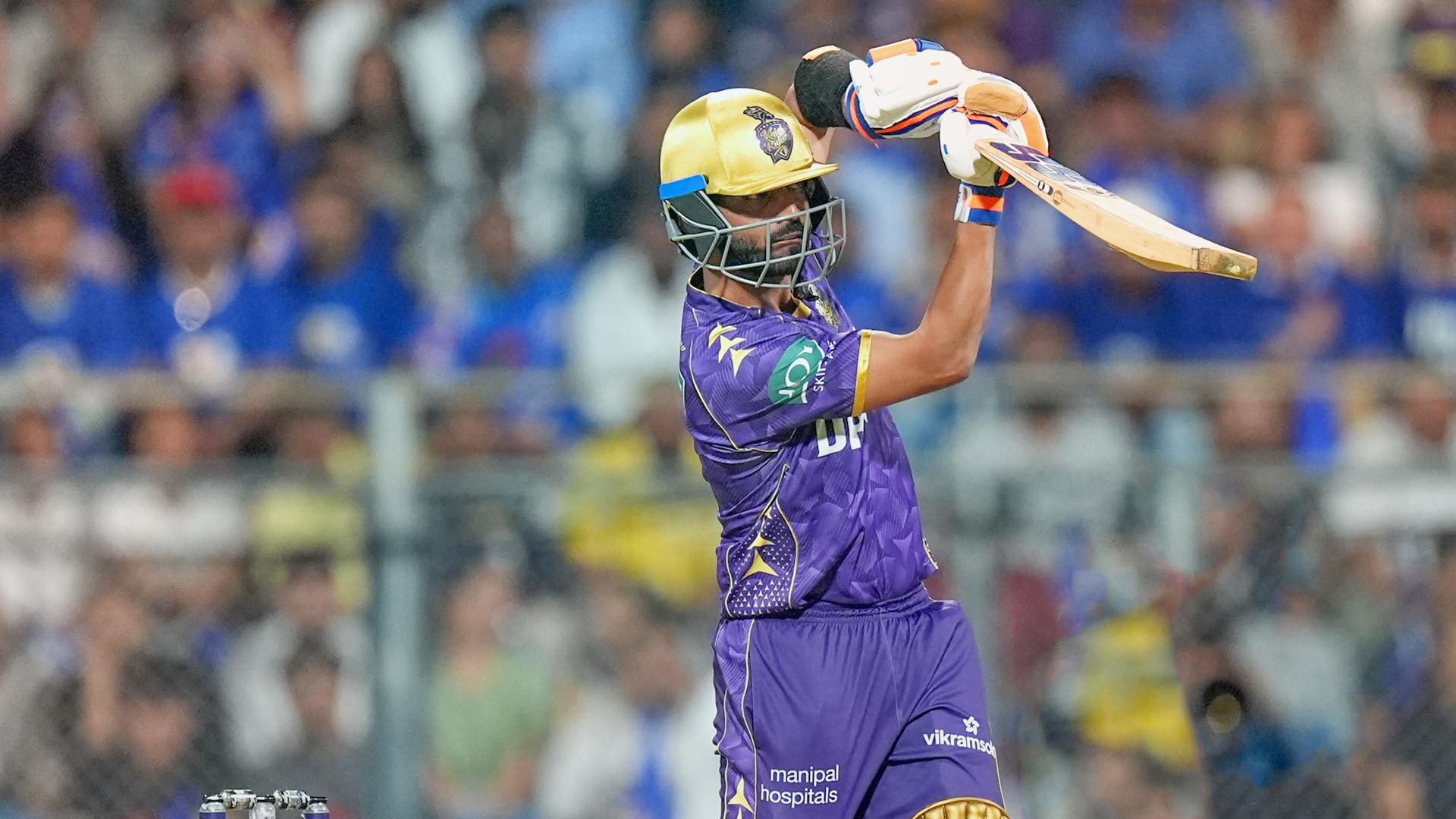 90/1! KKR Cruise in Chase vs LSG