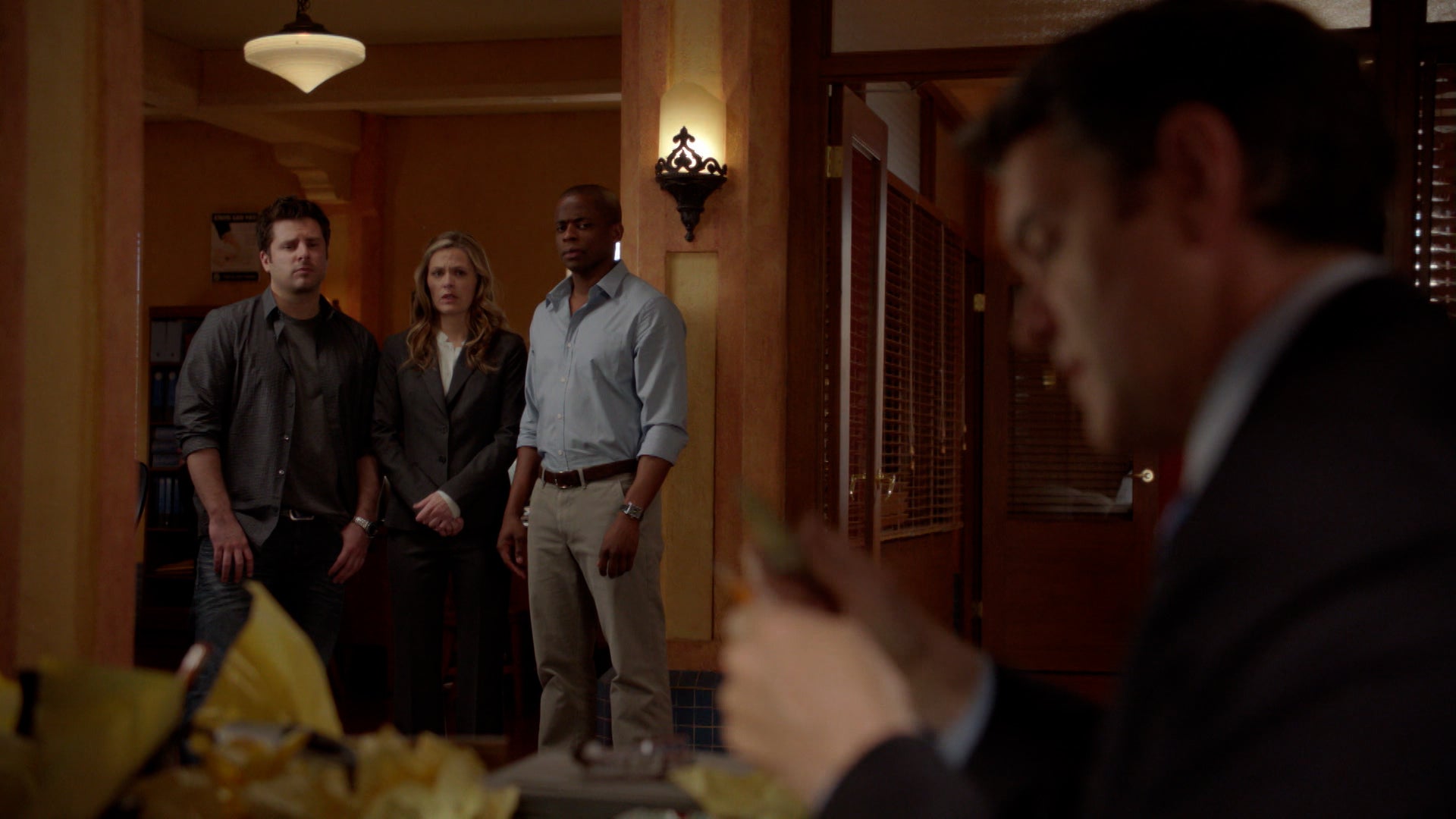 Watch Psych S6 Episode 3 on JioHotstar