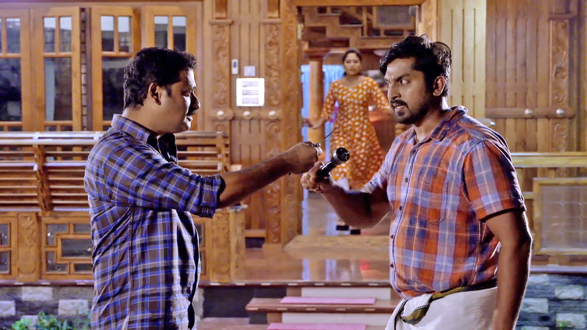 Watch Karuthamuthu S27 Episode 447 on JioHotstar