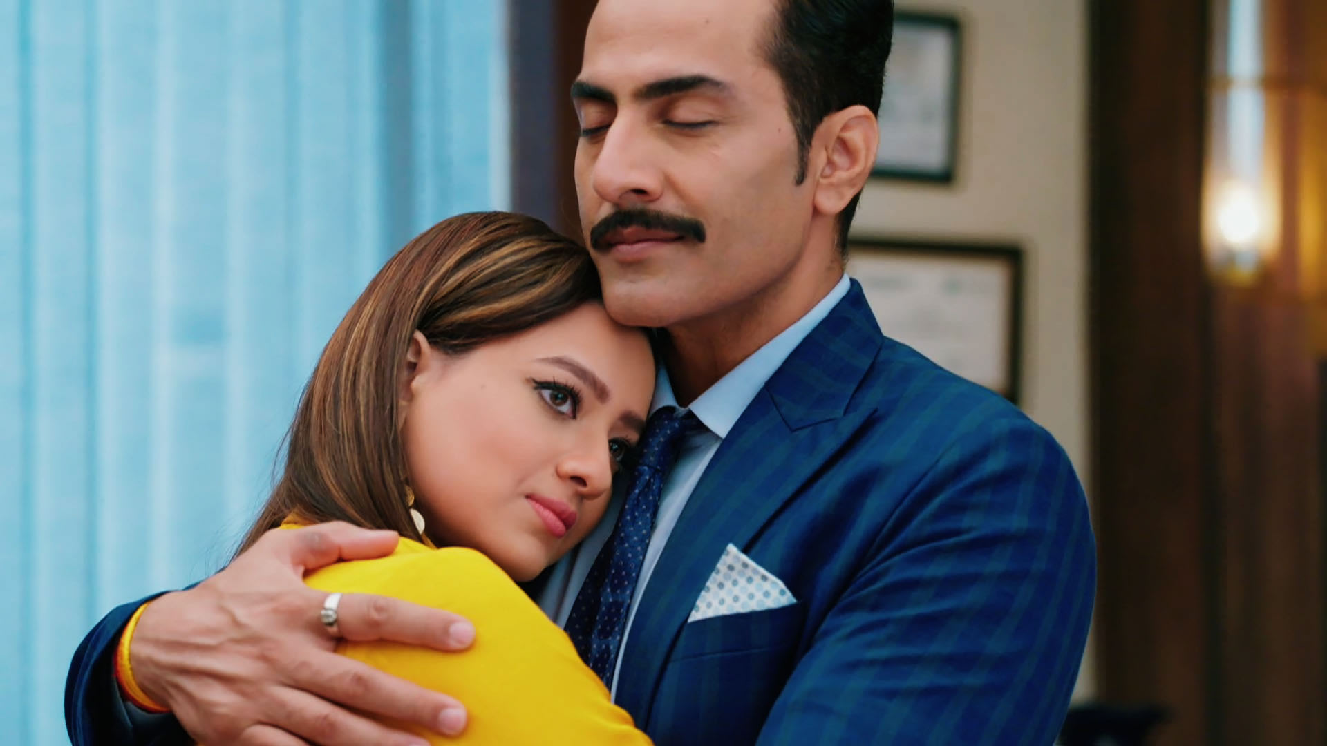 Watch New Episodes of anupama only on Watcho