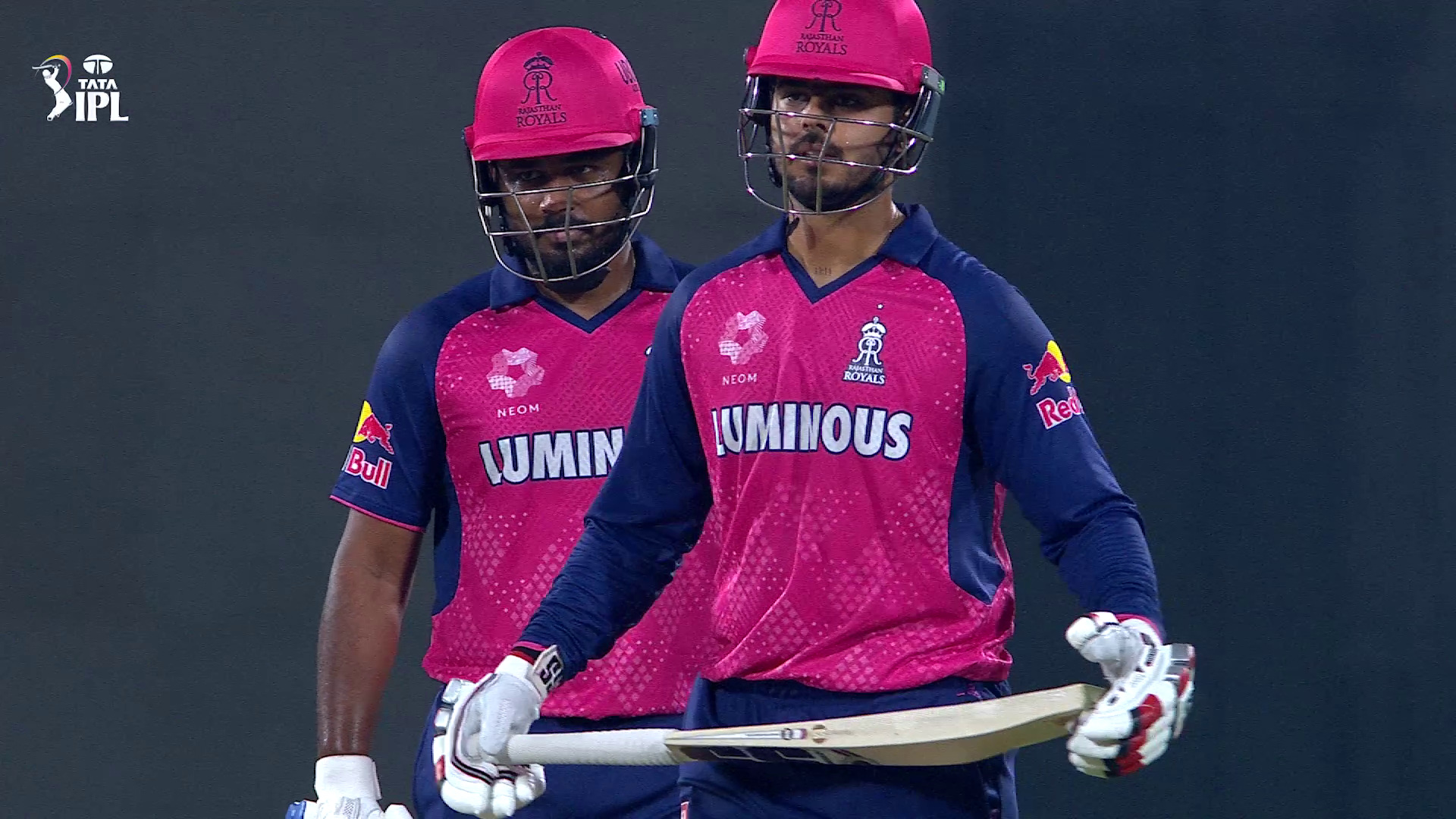 6, 6, 4! Rana Lays Into Ashwin