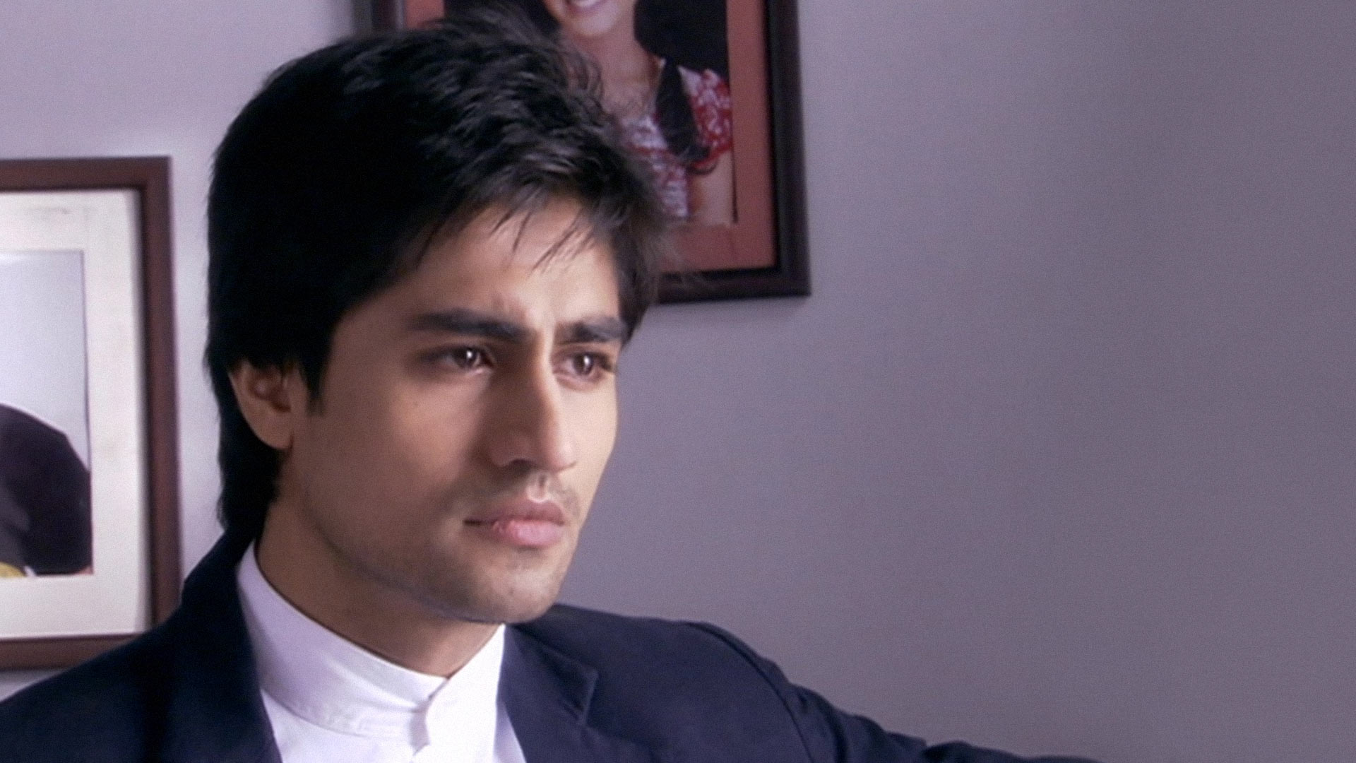 Watch Tere Liye S1 Episode 104 on JioHotstar