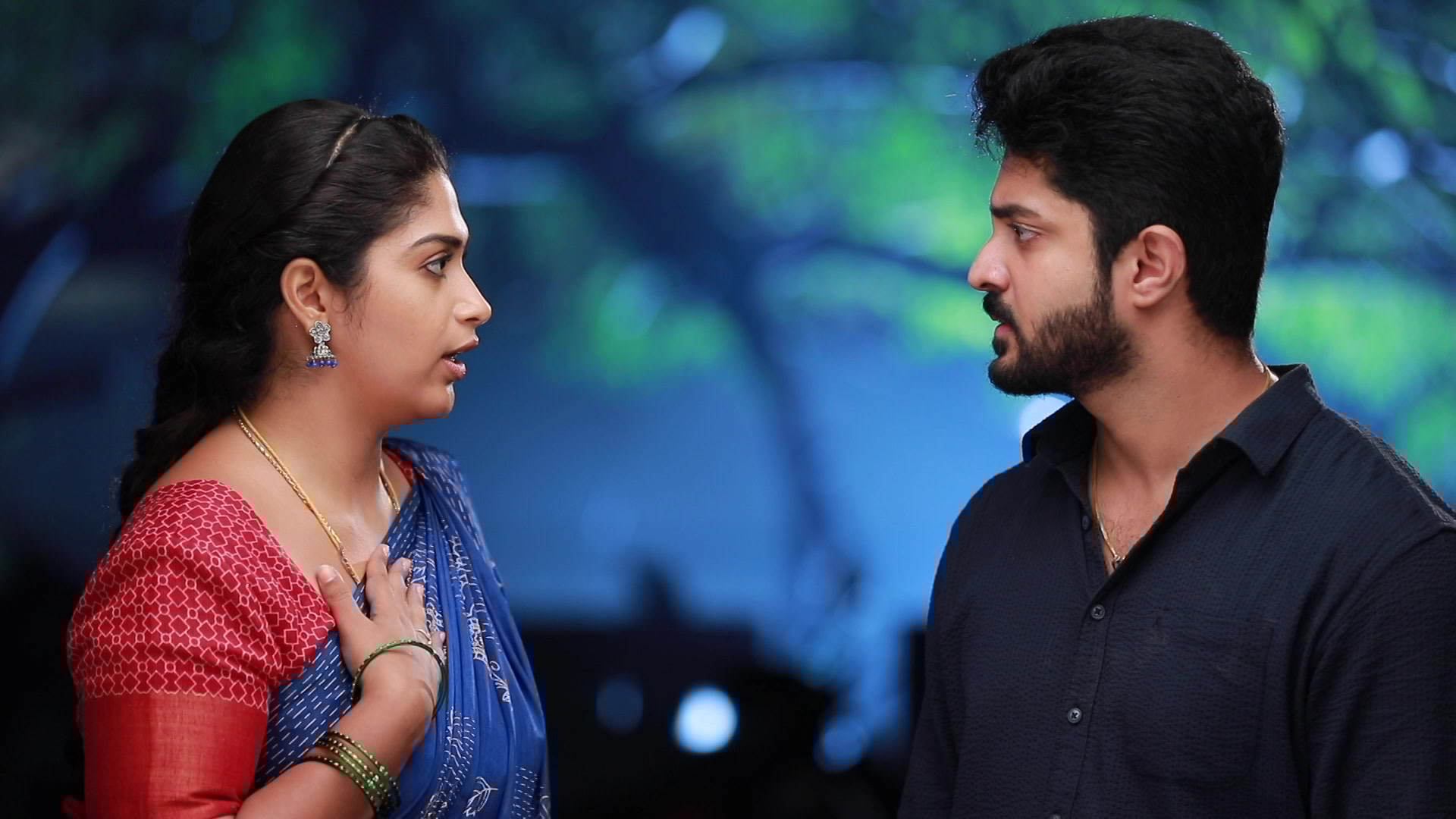 Watch Muthazhagu S1 Episode 300 on JioHotstar