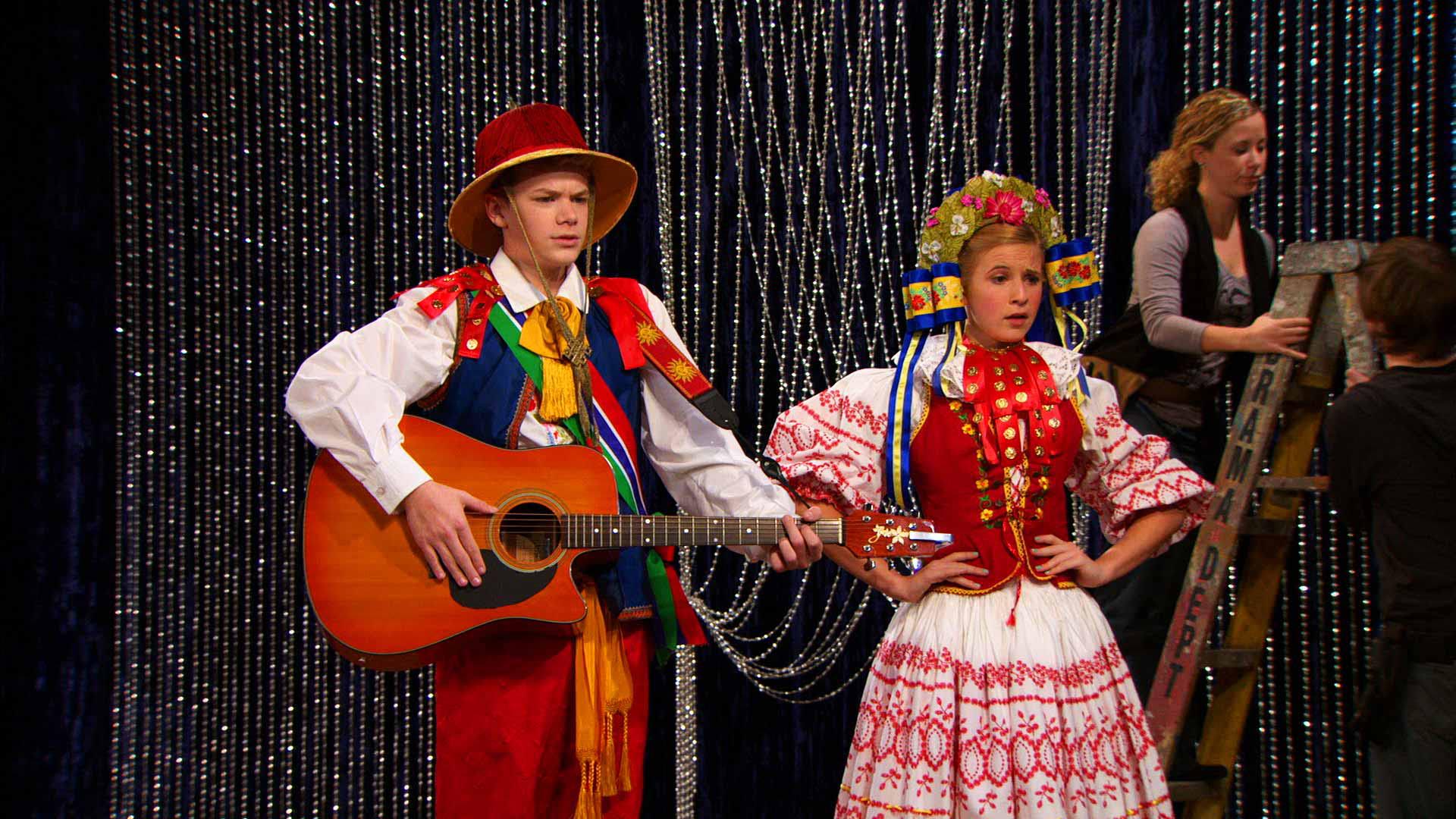 Stream Heat It Up Season 1 Episode 12 – Heat It Up on Disney+ Hotstar