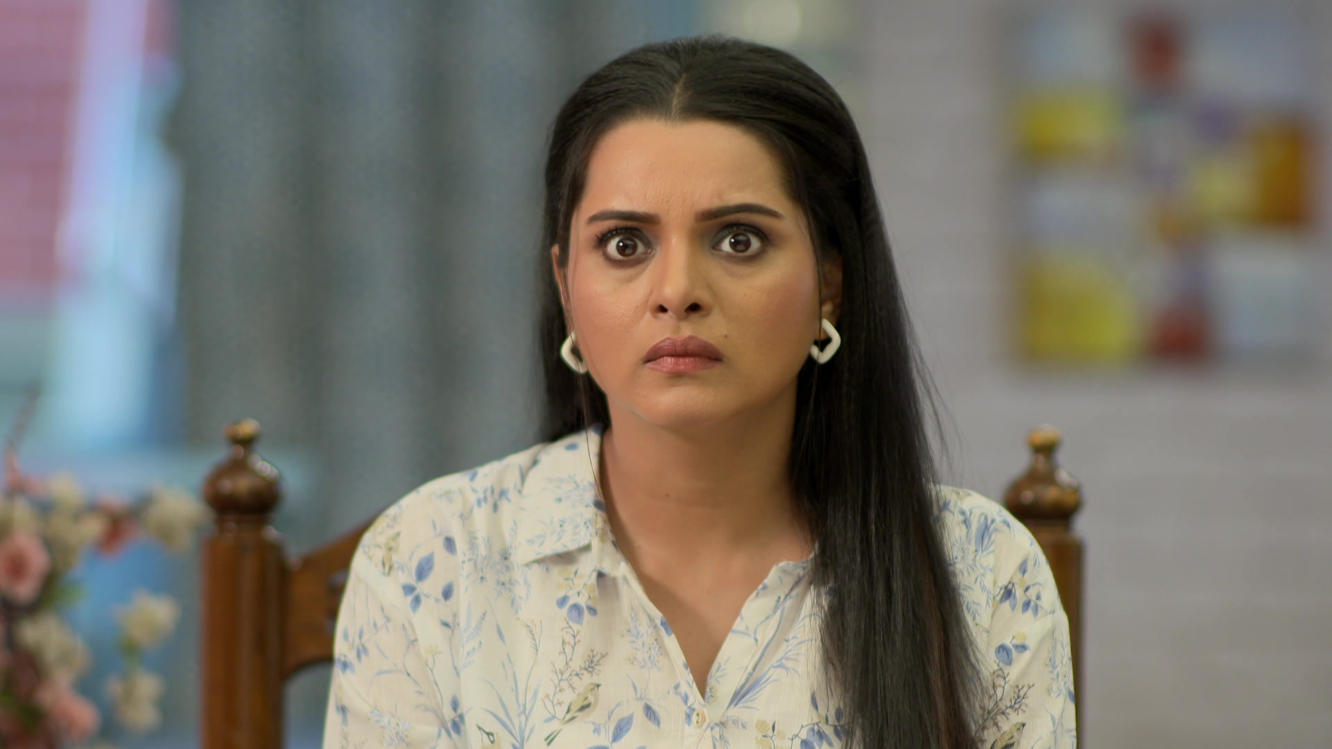 Watch Aai Kuthe Kaay Karte S1 Episode 1009 on JioHotstar
