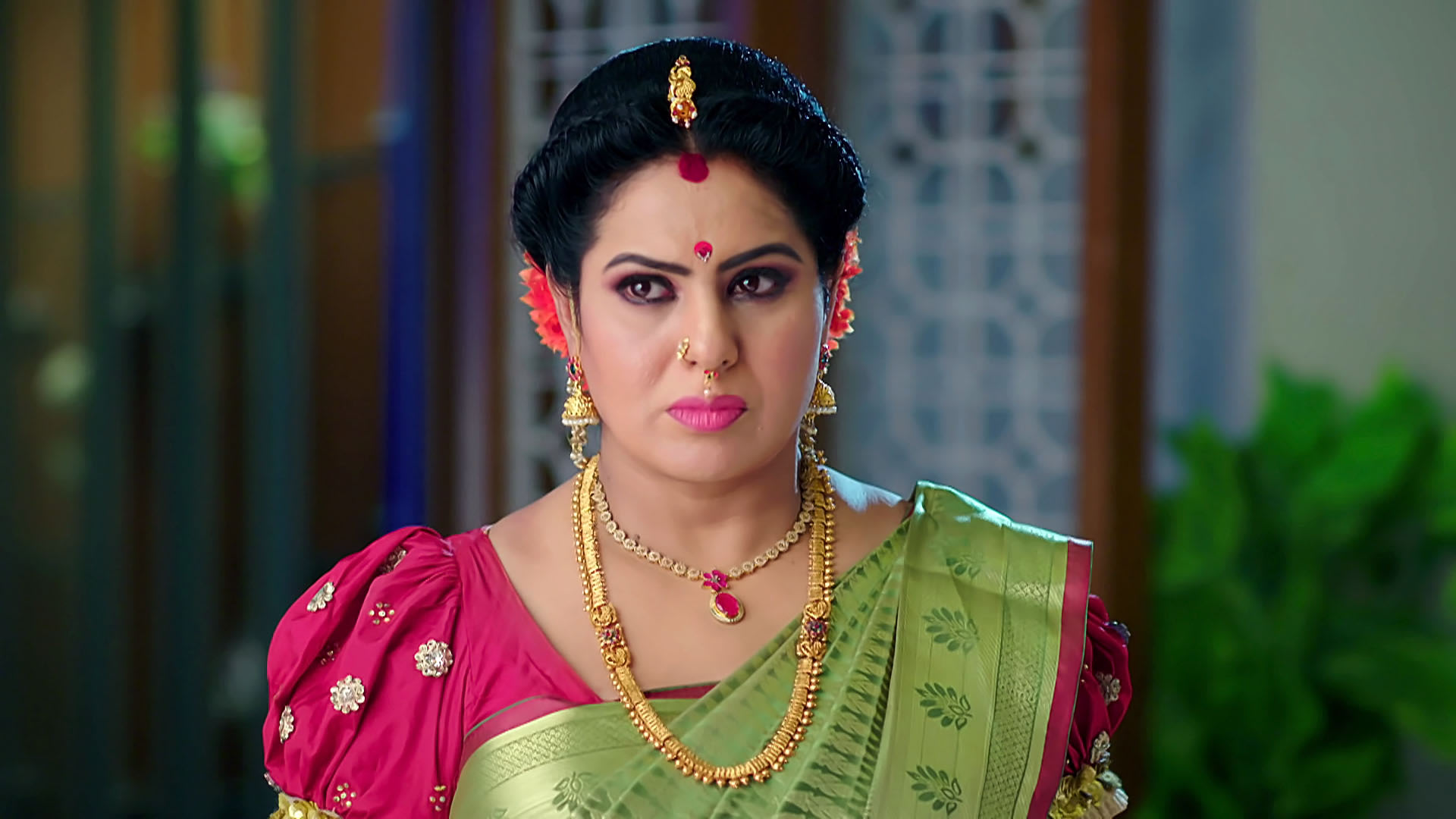 Watch Bangaru Panjaram S1 Episode 519 on JioHotstar