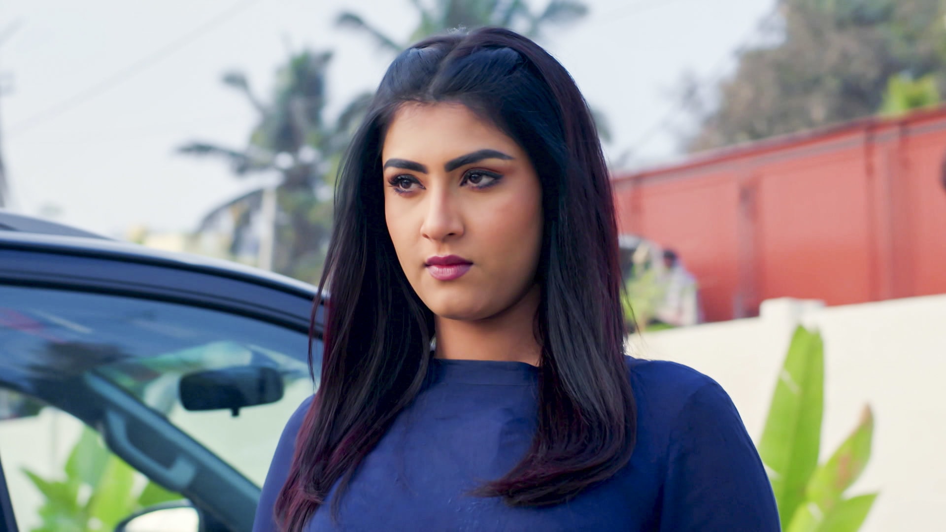 Watch Sharade S1 Episode 327 on JioHotstar
