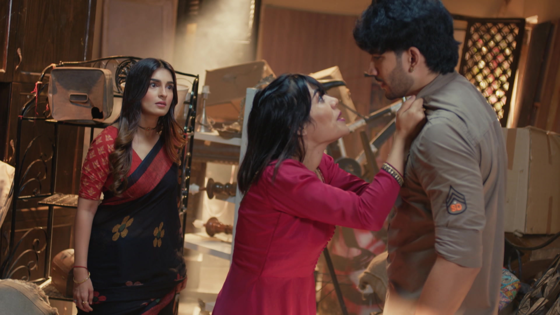Watch Pandya Store S1 Episode 772 on JioHotstar