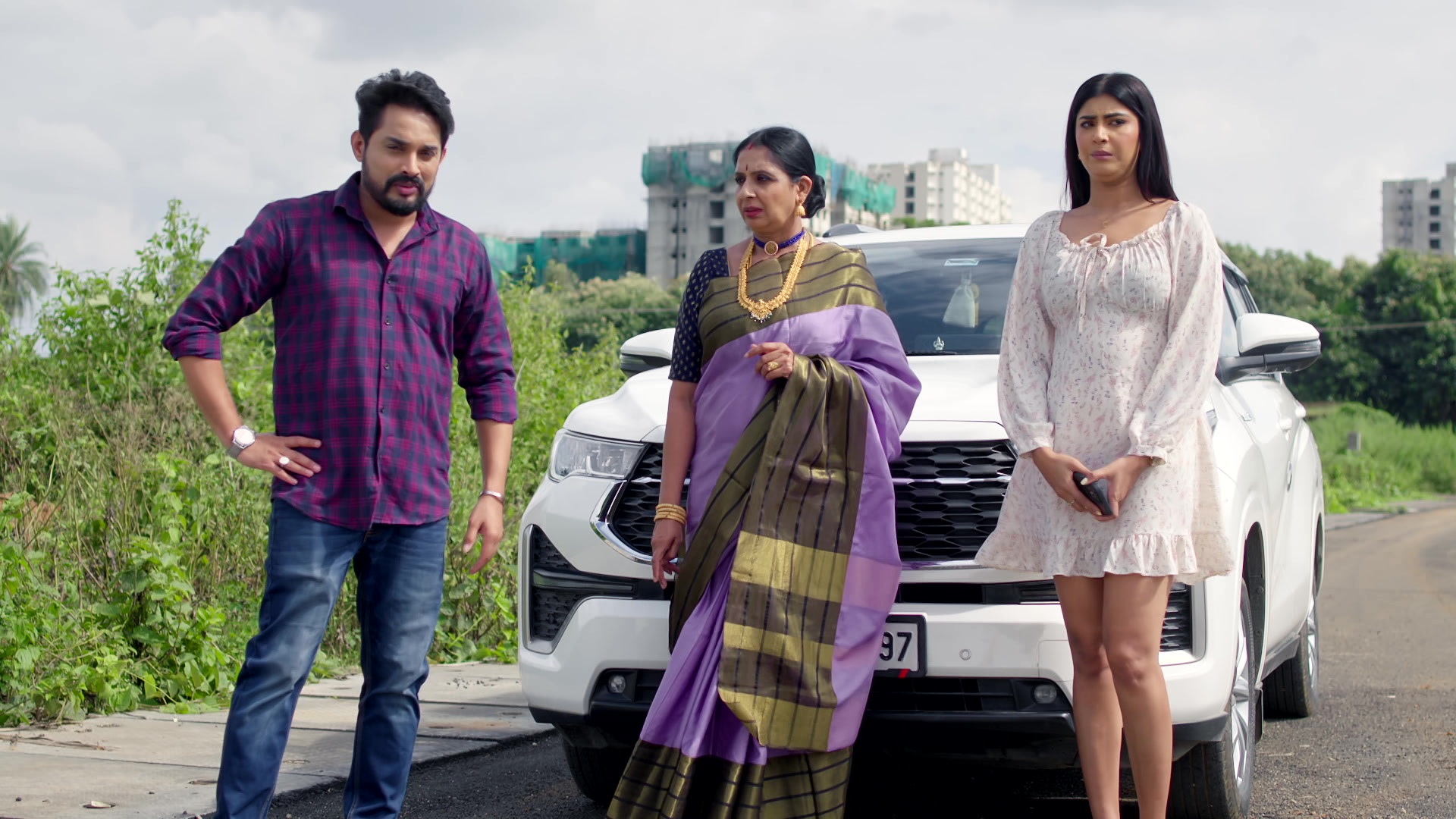 Watch Sharade S1 Episode 202 on JioHotstar