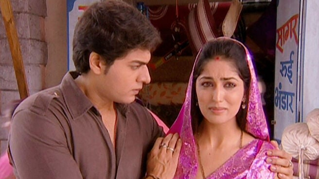 Watch Nee Thanae En Pon Vasantham S1 Episode 132 on JioHotstar