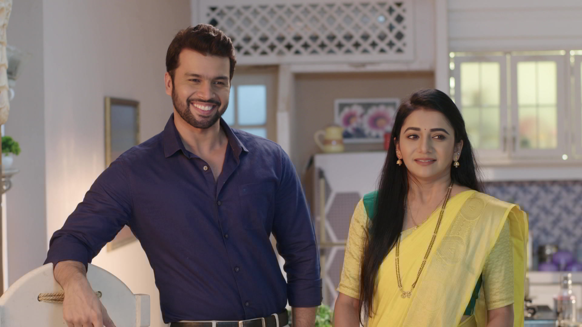 Watch Tharala Tar Mag Episode 319 on JioHotstar