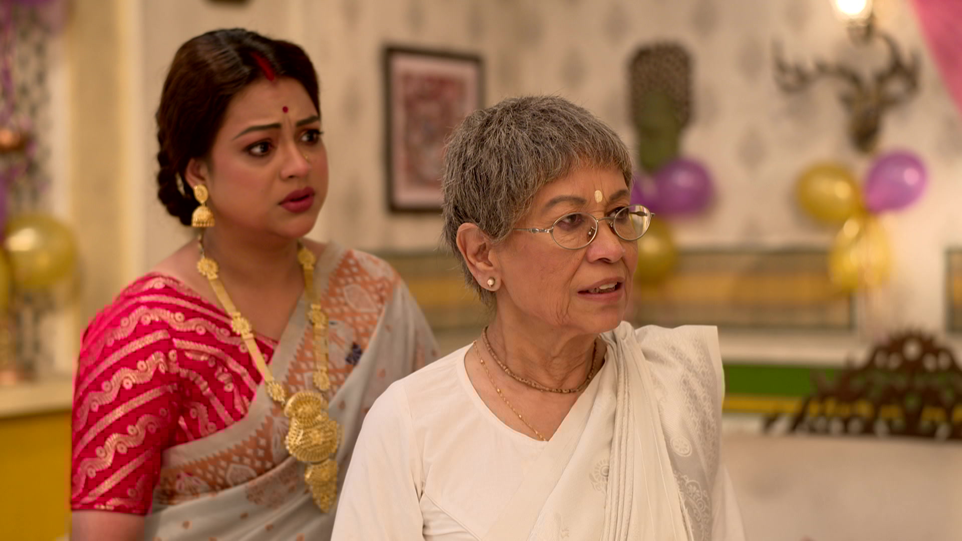 Watch Cheeni Episode 219 on JioHotstar