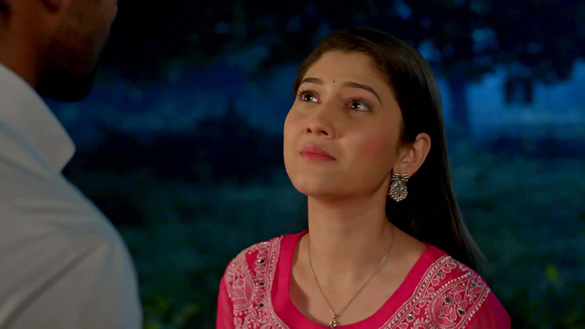 Watch Lai Avadtes Tu Mala S1 Episode 102 on JioHotstar