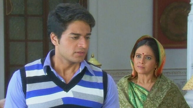 Watch Nee Thanae En Pon Vasantham S1 Episode 4 on JioHotstar